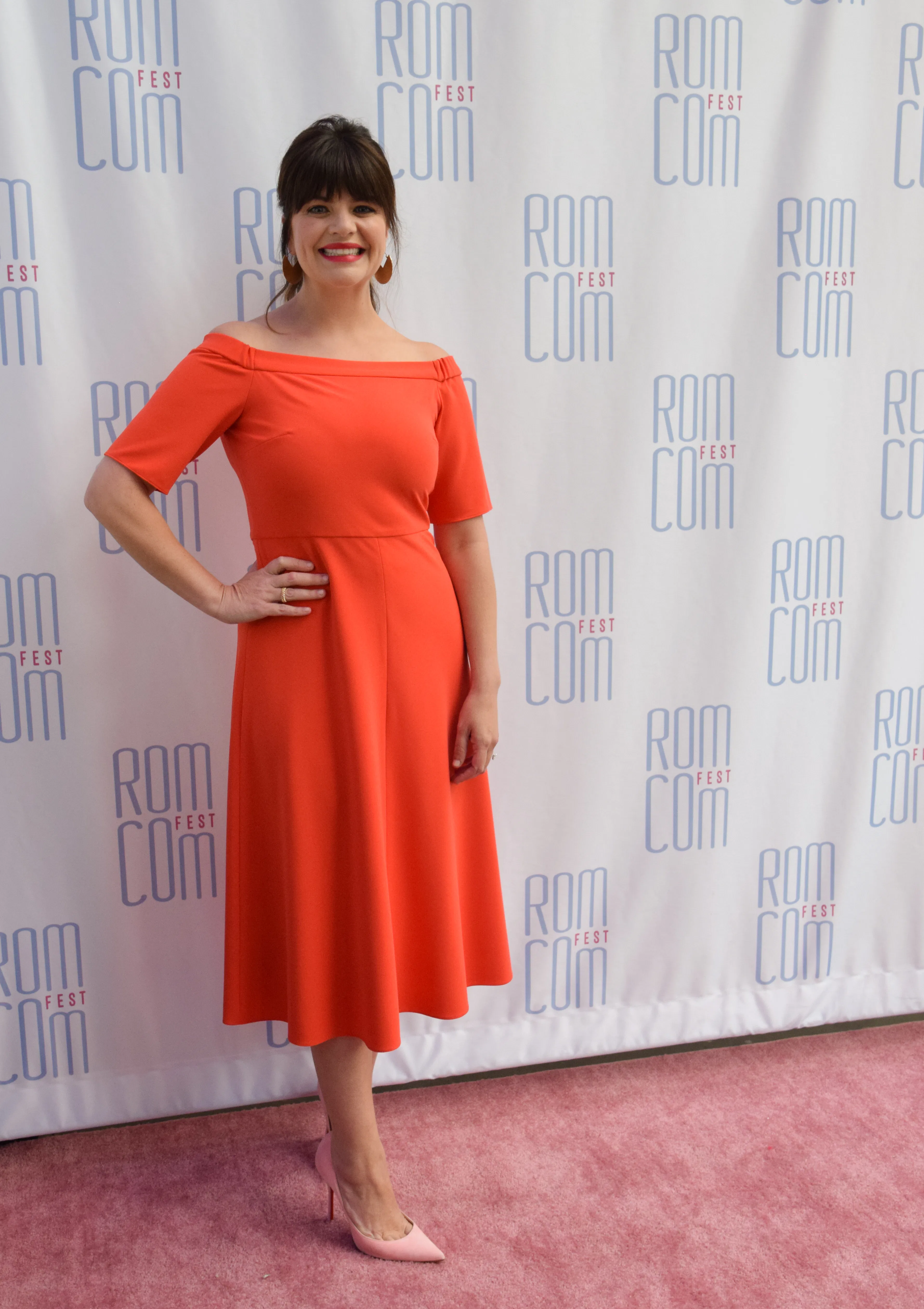 The Future Of The Rom-Com, According To Super-Fans Rachel Bloom & Casey ...