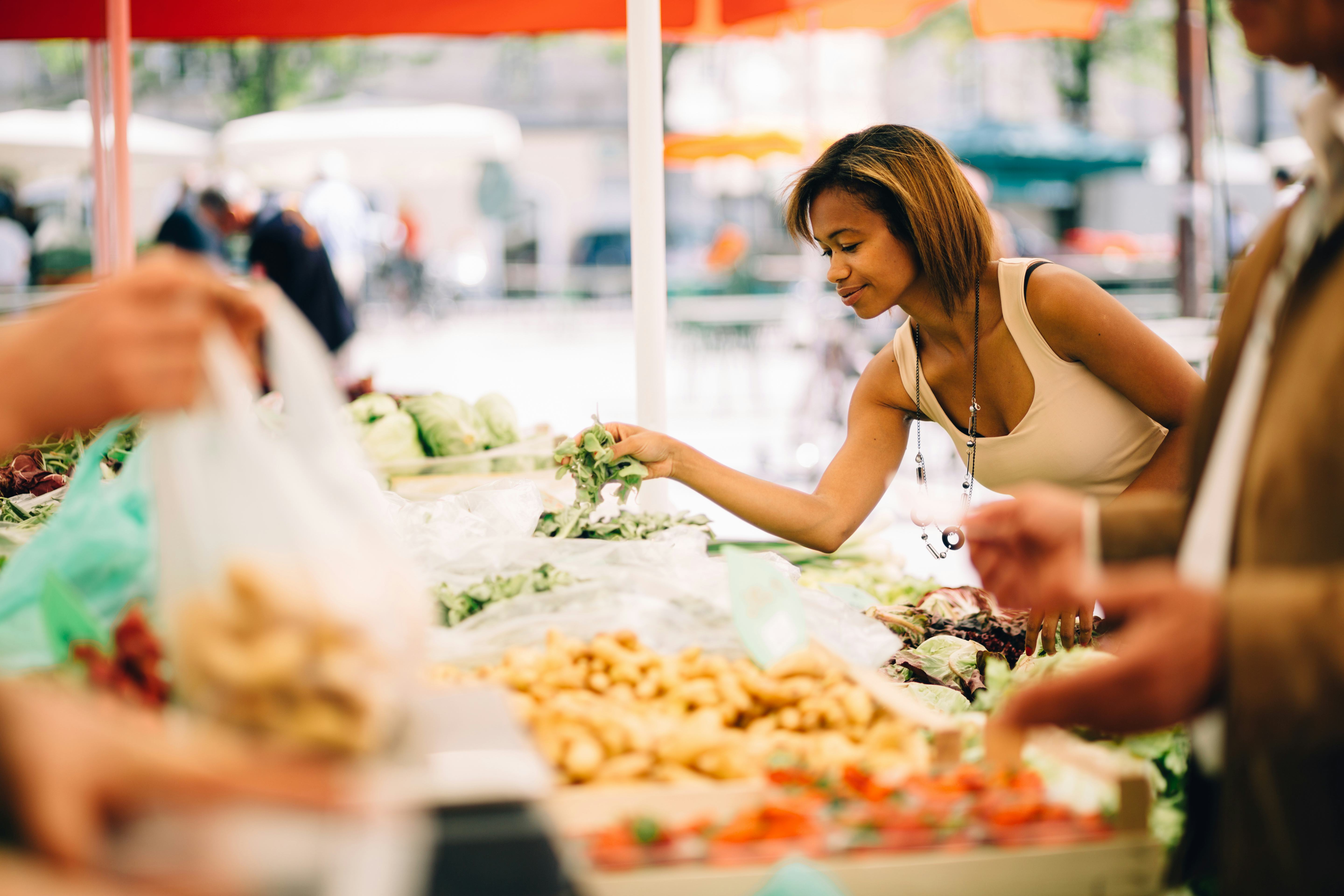 Farmers Market Shopping Tips That'll Make Trips So Much Easier ...