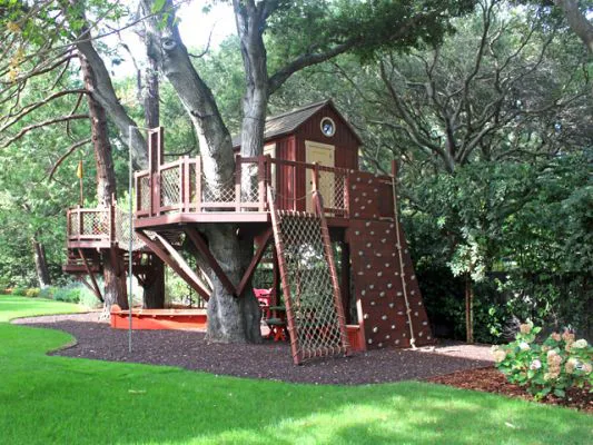 Barbara Butler Treehouses & Play Structures Are Like Portals To The ...