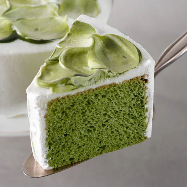14 Starbucks Cakes You Can Get All Over The World