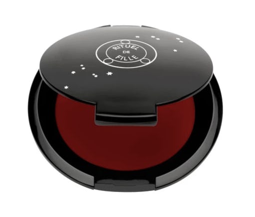 The Best Subtle Lip Colors For Lightweight & Long-Lasting Tint