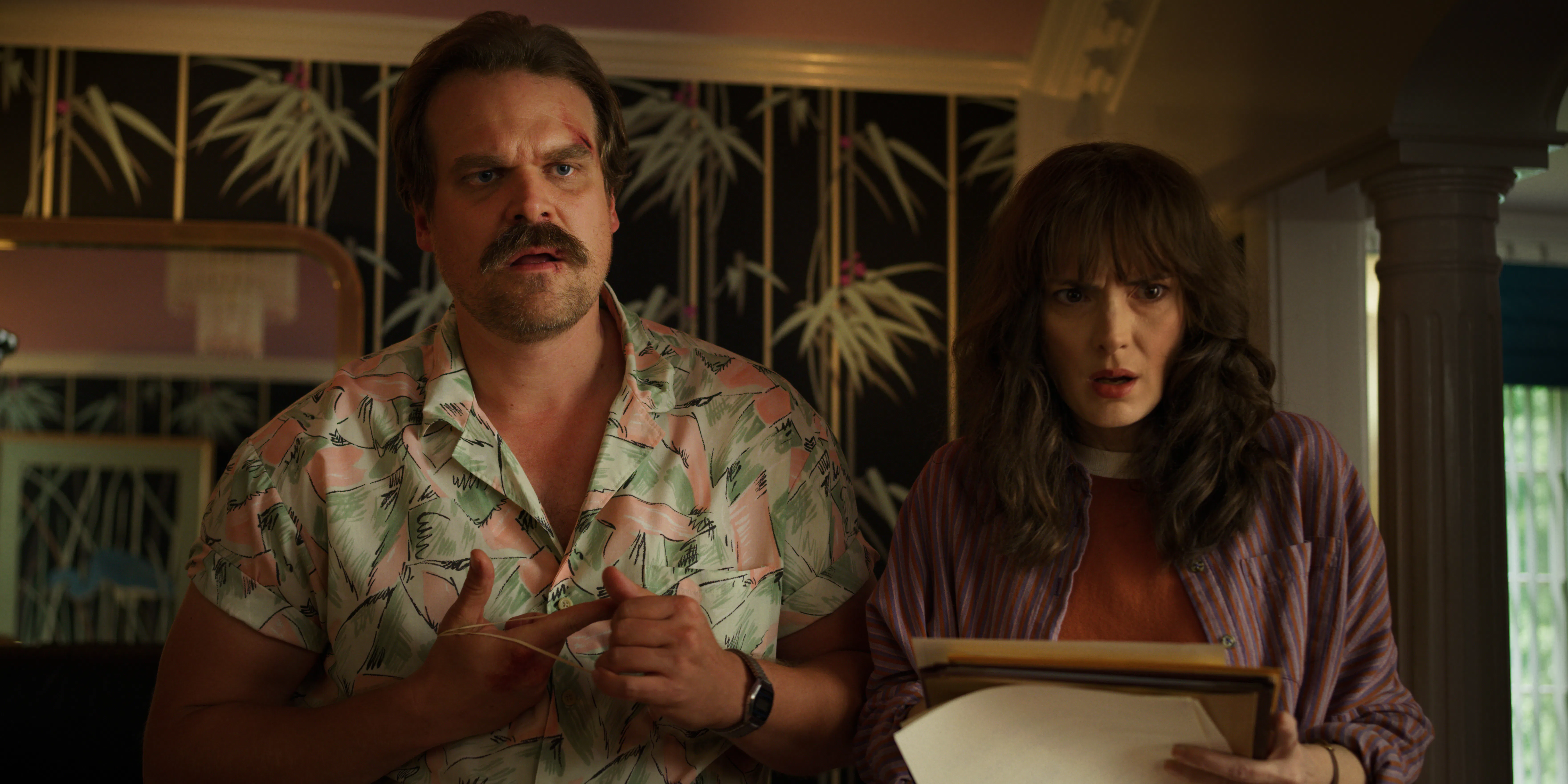What Do The Russians Want In 'Stranger Things 3'? They Play Into A ...