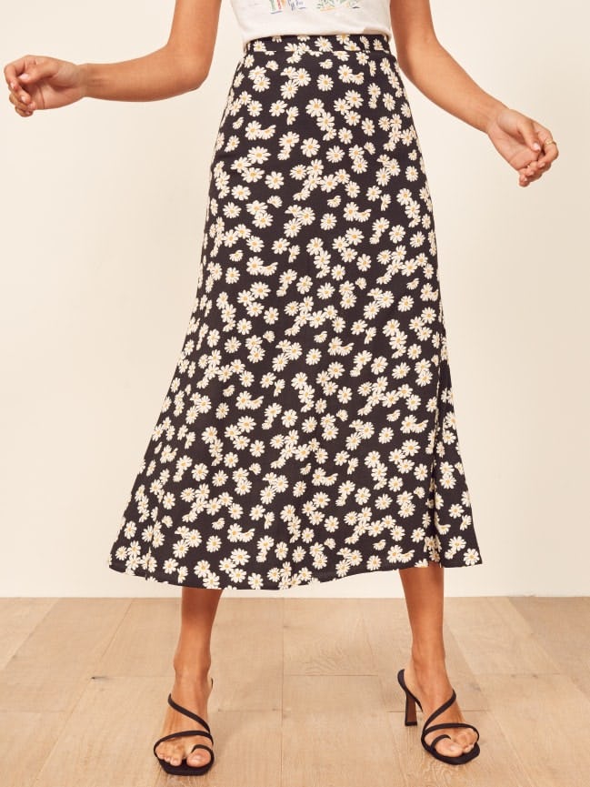 The Daisy-Print Trend Is Everywhere This Summer — & These 10 Pieces ...