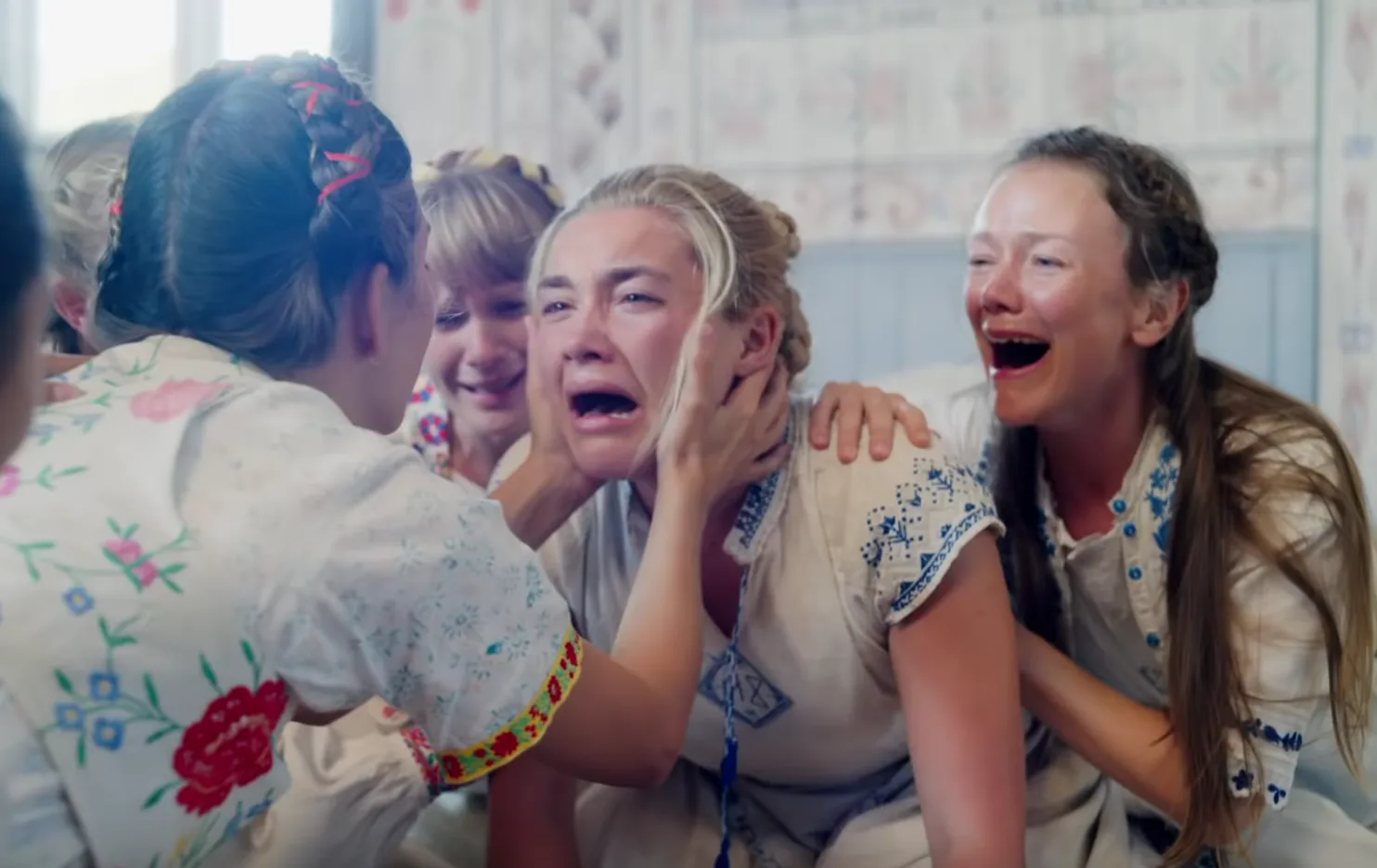 9 'Midsommar' Theories That Make The Movie Way More Terrifying