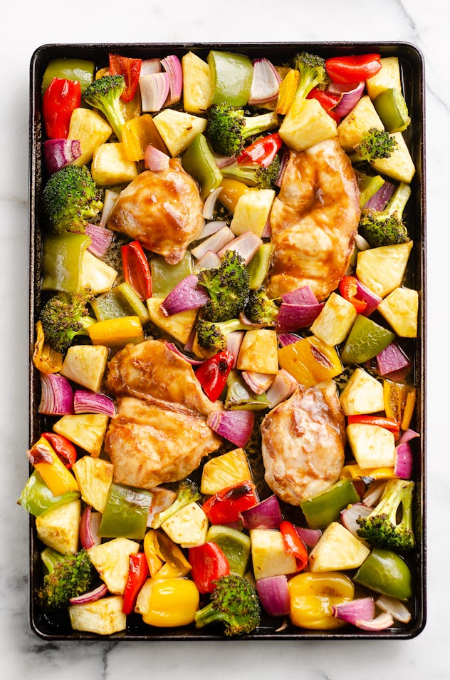 25 Family-Friendly Sheet Pan Chicken Recipes