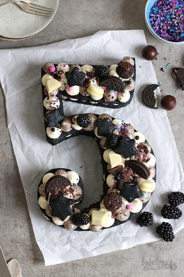 11 Number Shaped Cake Ideas That'll Make You Look Like A Birthday ...
