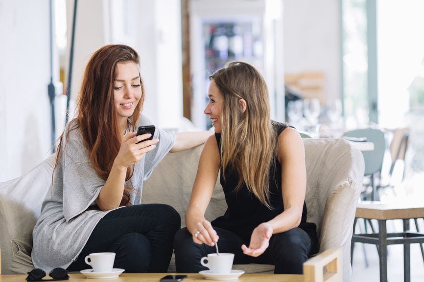 Is Texting Your Partner All Day Healthy? An Expert Says You Might Want ...