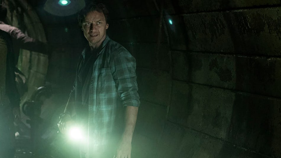 Photos Of The ‘It’ Adult Cast Vs. The Kids Will Get You So Pumped For ...