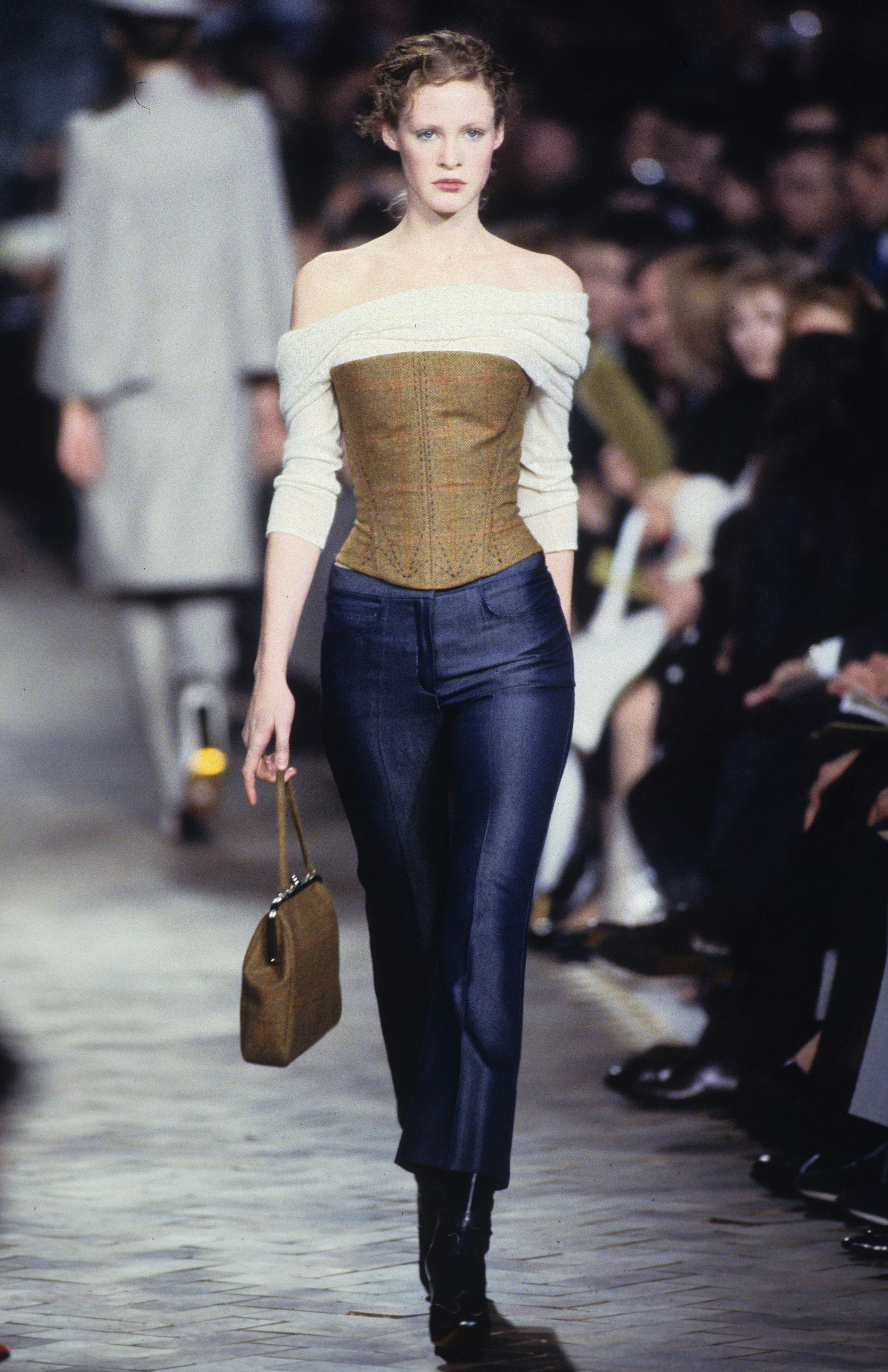 1999 Fashion Week Runway Shows Looked So Different (But Also Strangely ...