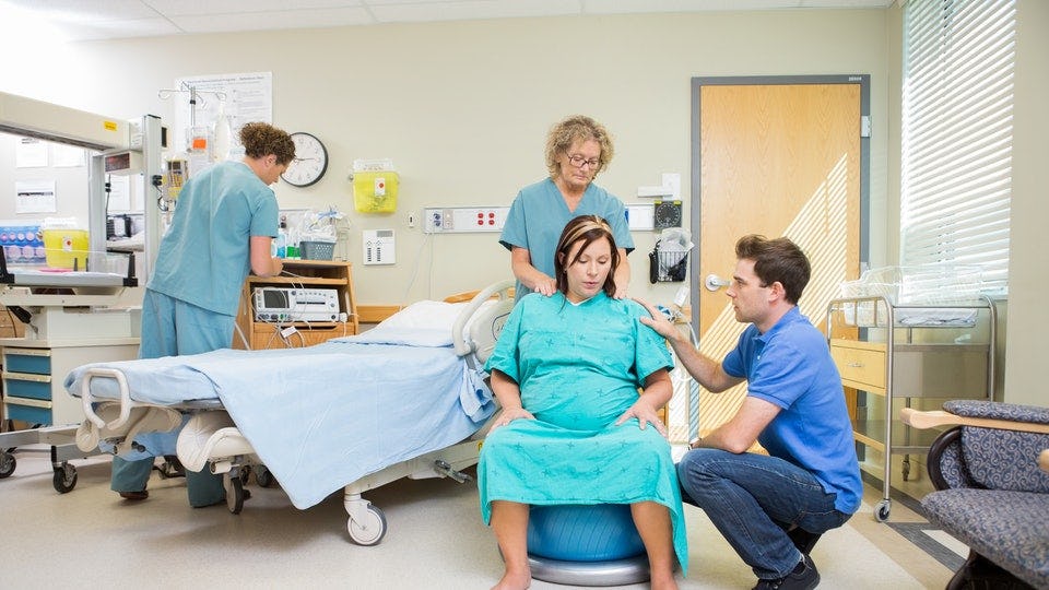 What Does 6 Cm Dilated Feel Like? Experts & Moms Explain