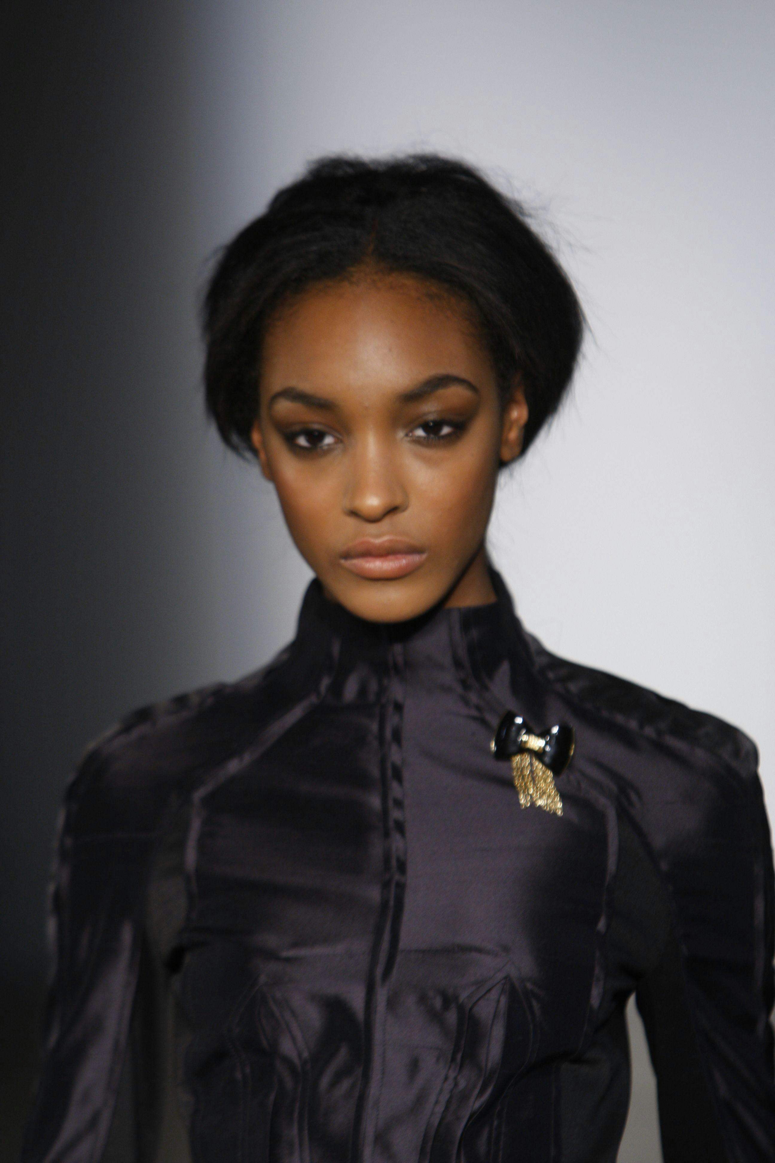 Beauty Trends During Fashion Week In 2009 Proves Everything Is Cyclical ...