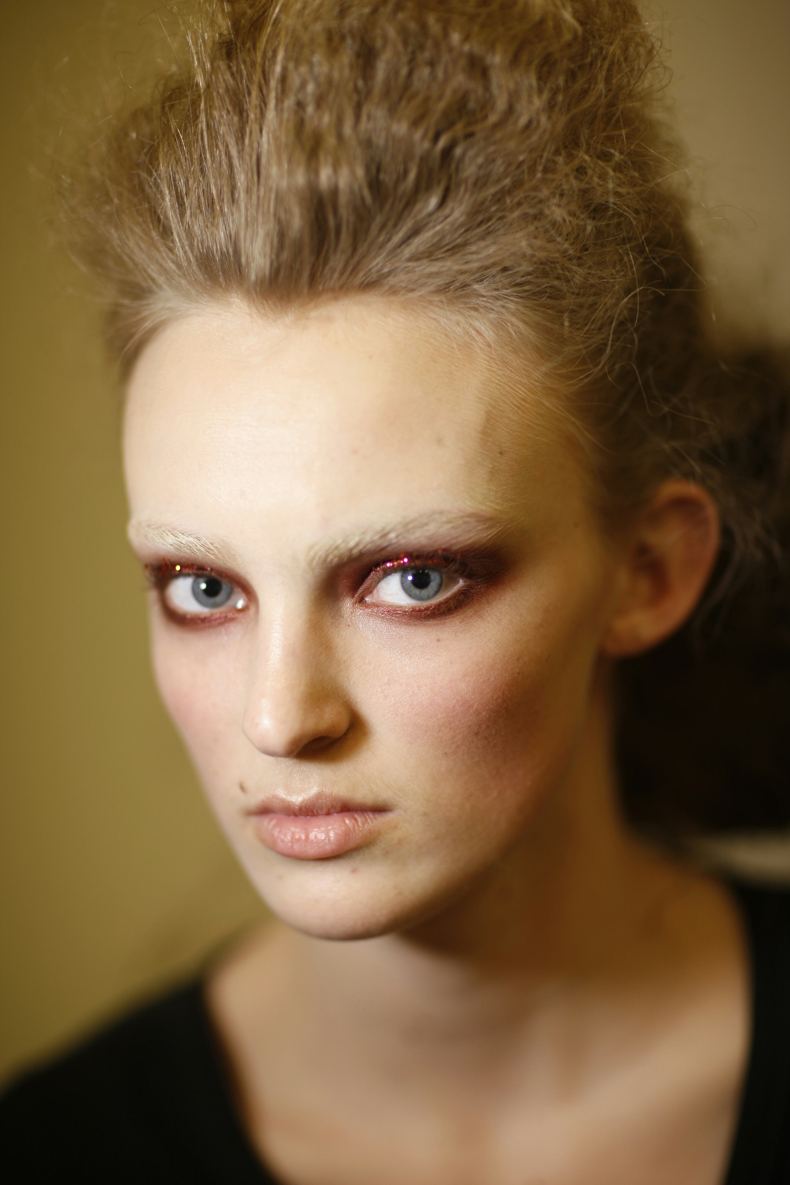 Beauty Trends During Fashion Week In 2009 Proves Everything Is Cyclical ...