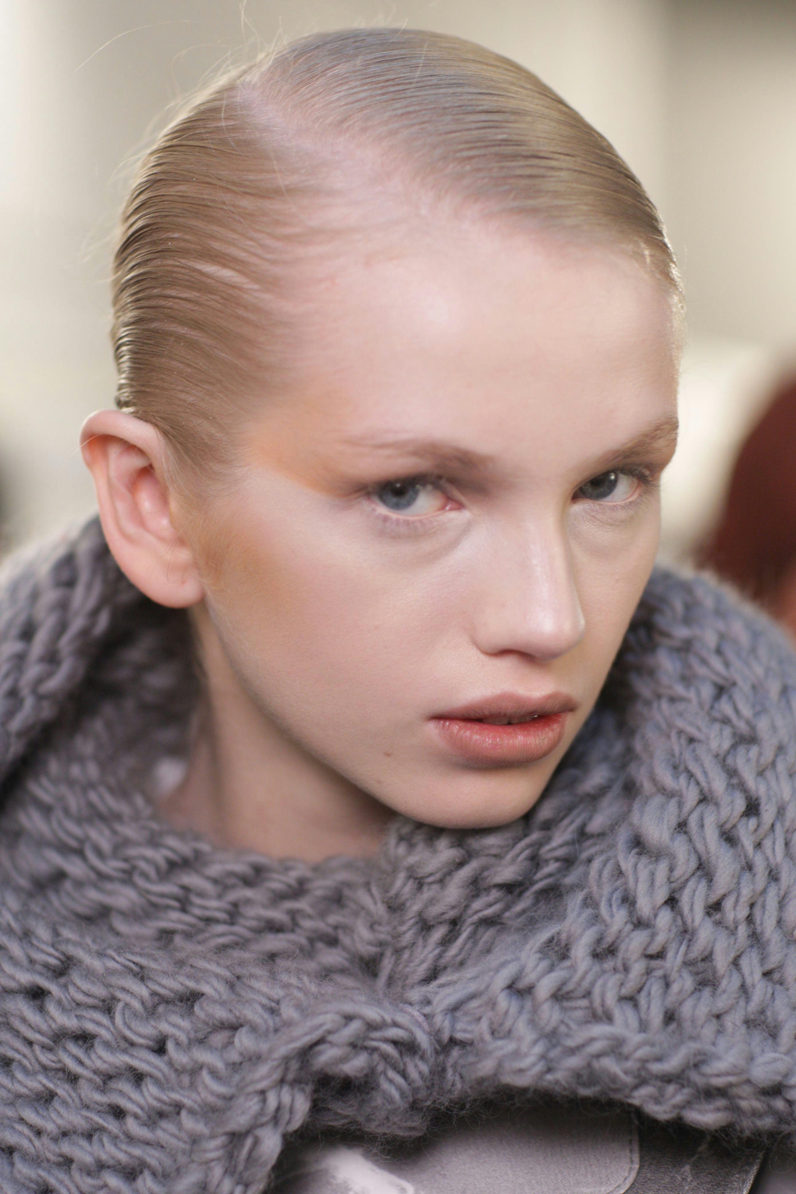 Beauty Trends During Fashion Week In 2009 Proves Everything Is Cyclical ...