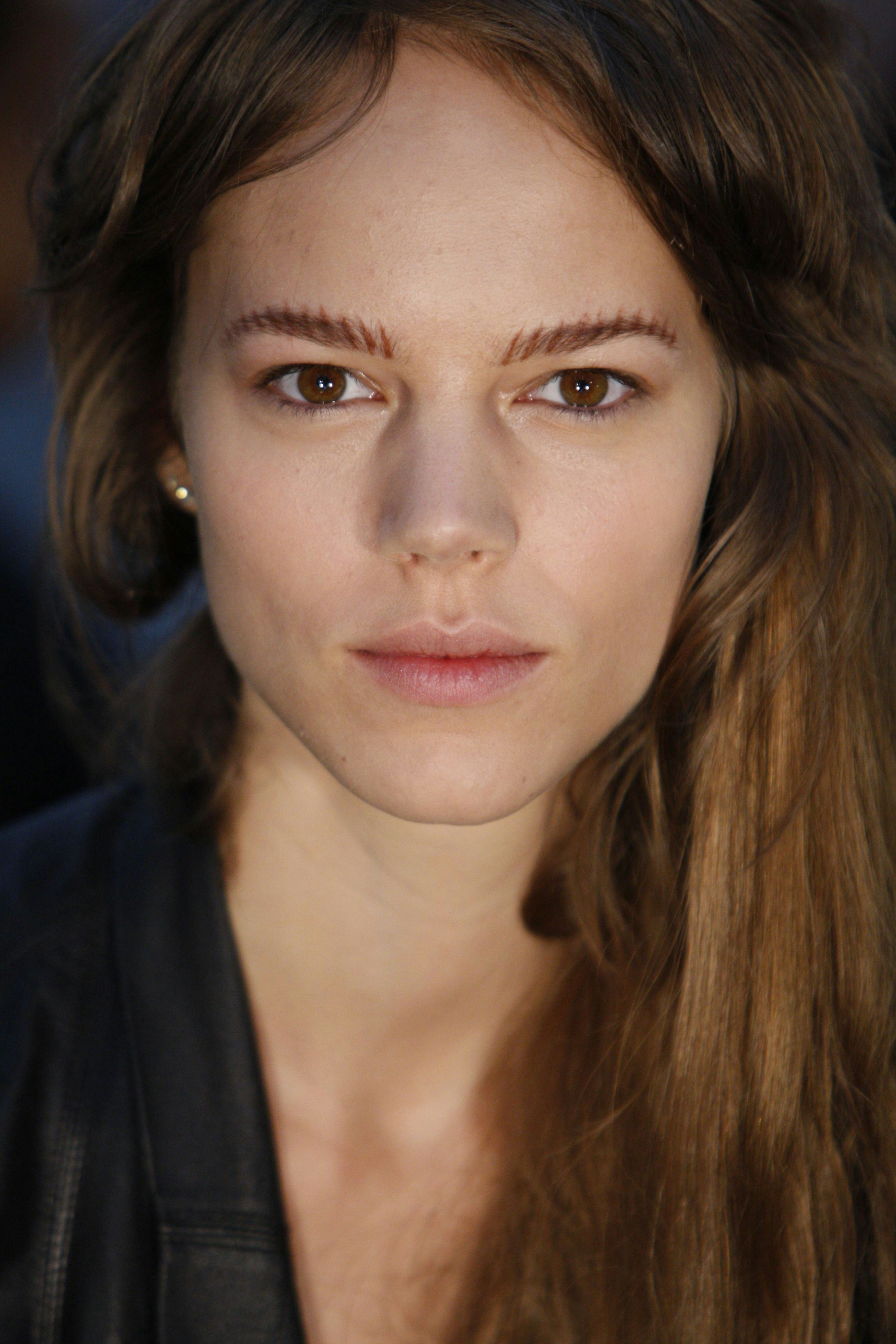 Beauty Trends During Fashion Week In 2009 Proves Everything Is Cyclical ...