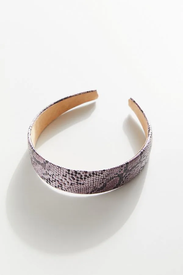 12 Headbands For Fall 2019 That Blair Waldorf Would Definitely Approve Of