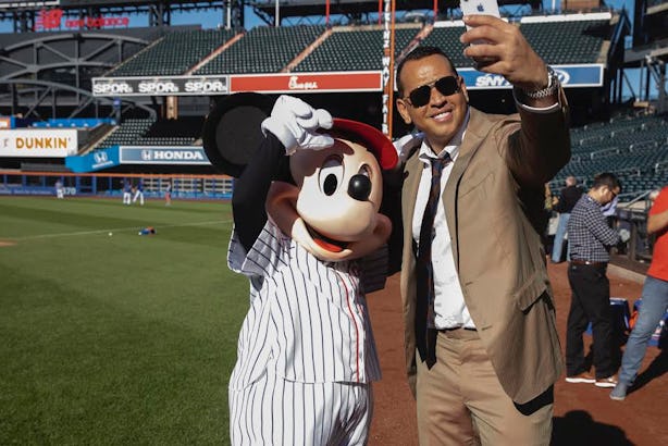 Mickey Mouse Threw The First Pitch At A Mets Game With A Little Help ...