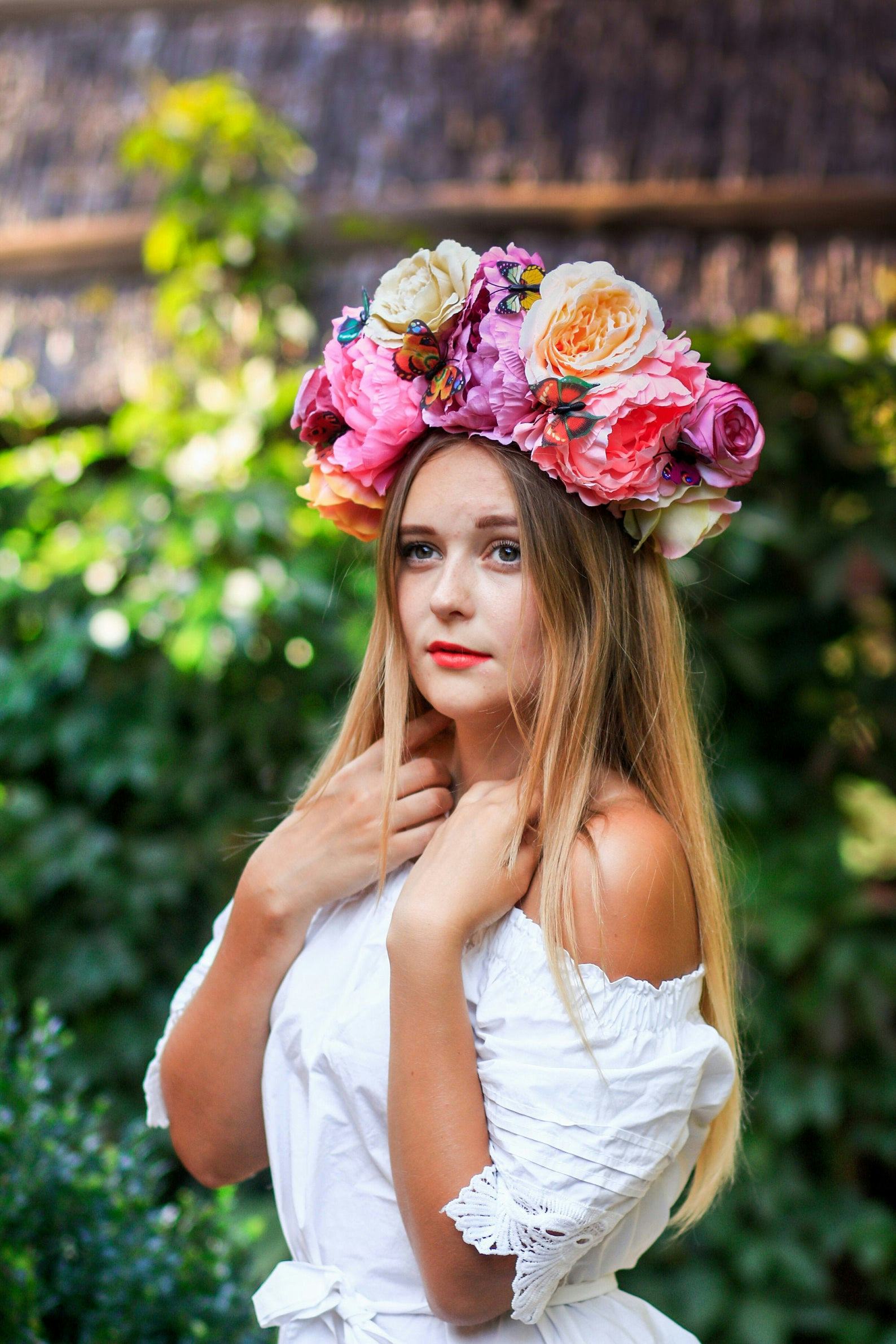 6 ‘Midsommar’ Halloween Costume Ideas That’ll Change How You Wear ...