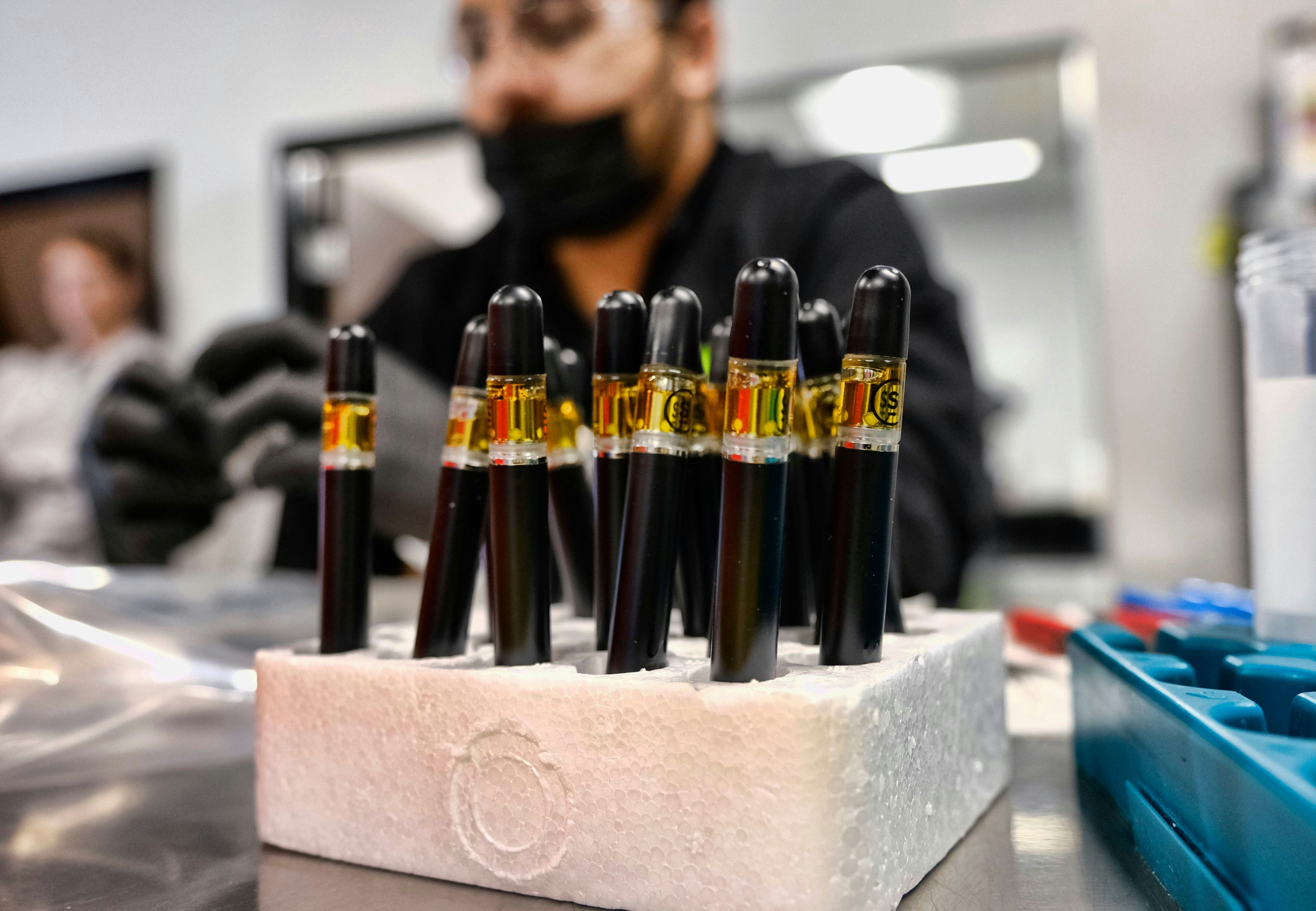 Which vapes are dangerous? These are the types you should probably ...