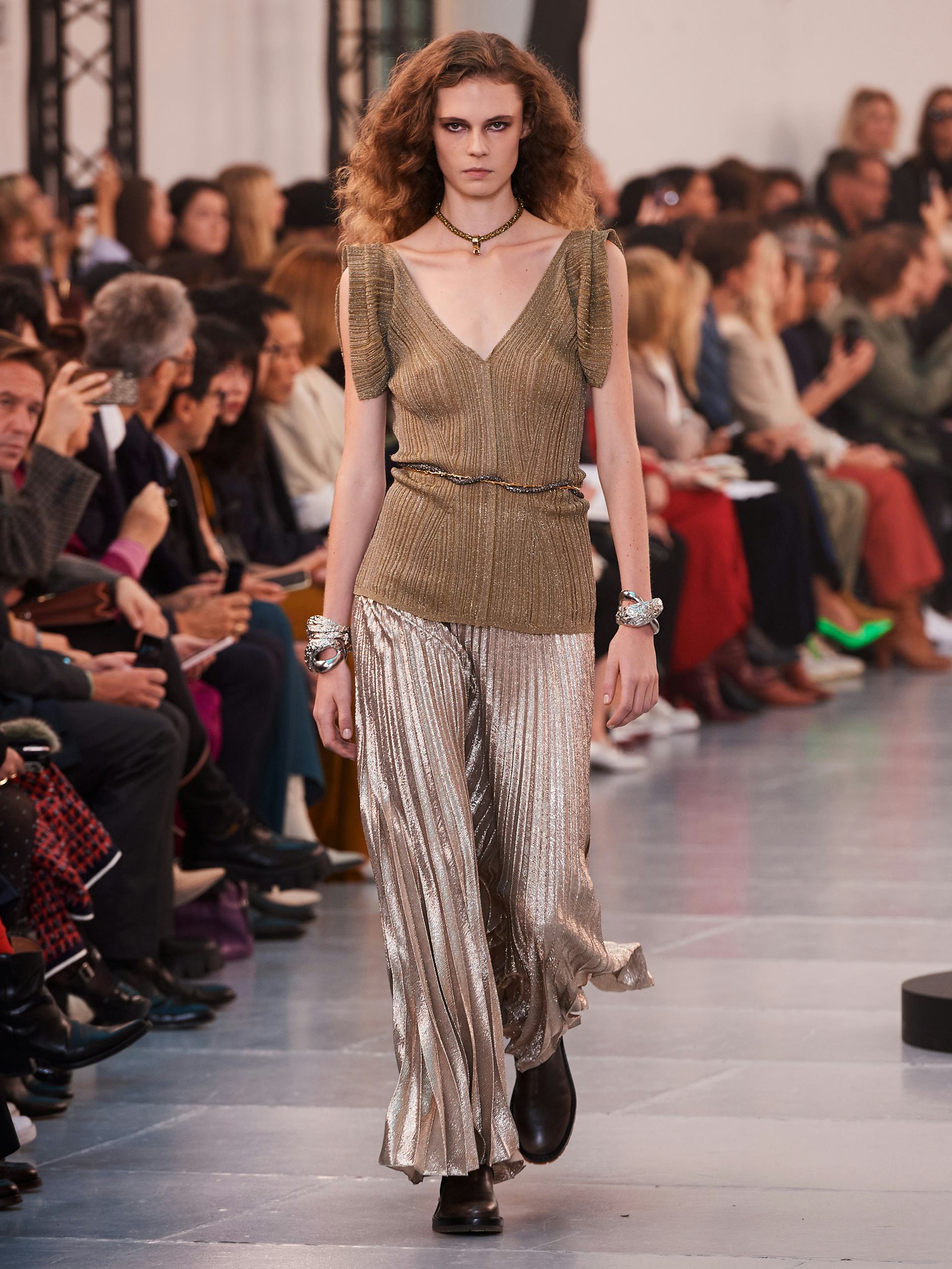 Chloe's Spring/Summer 2020 Runway Collection Is A Modern Take On ...