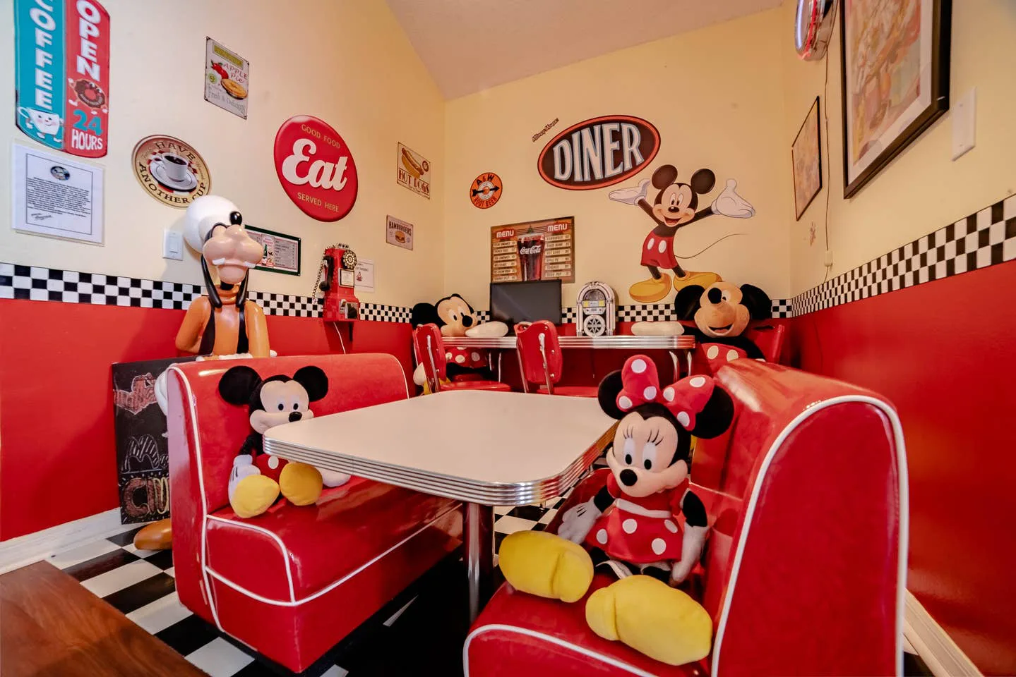 14 Disney-Themed Airbnbs That Are The Ultimate Nostalgic Stay