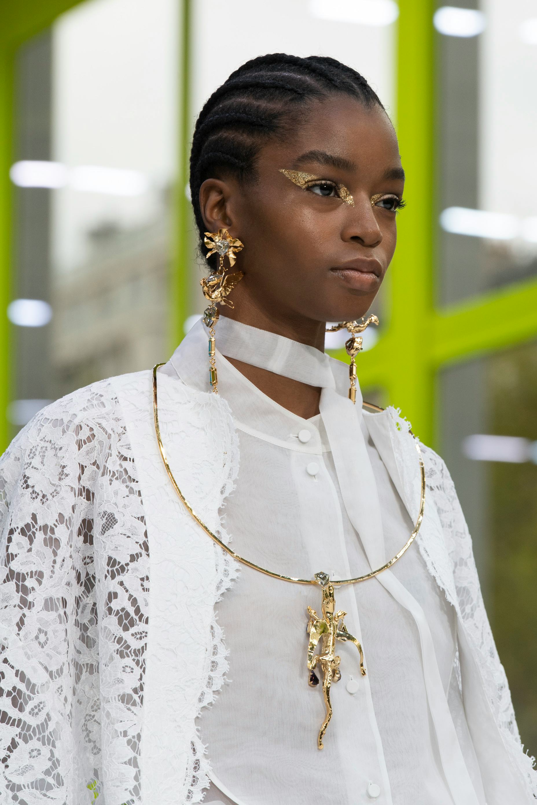 5 Paris Fashion Week Spring/Summer 2020 Makeup Trends That Reimagine ...