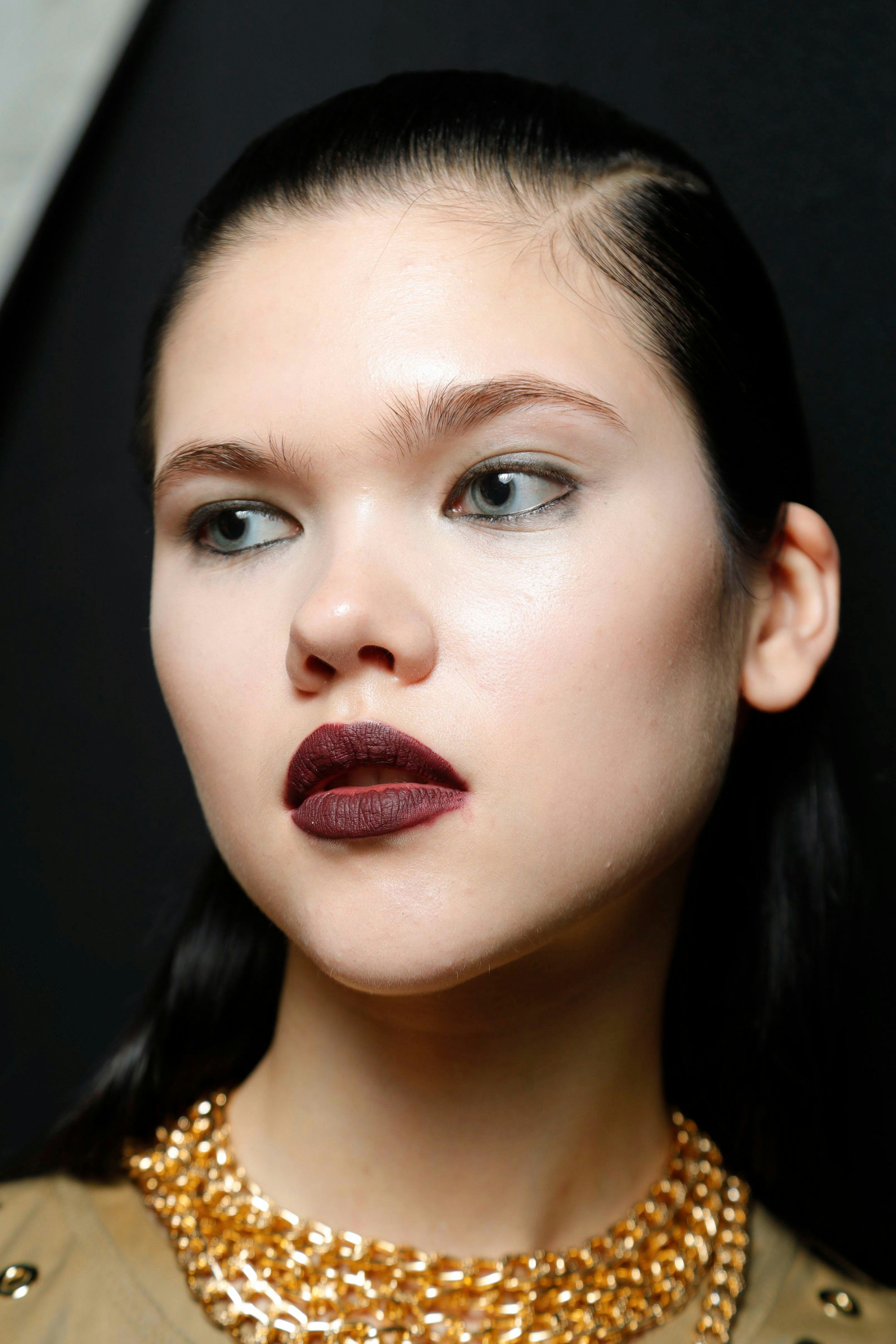 5 Paris Fashion Week Spring/Summer 2020 Makeup Trends That Reimagine ...