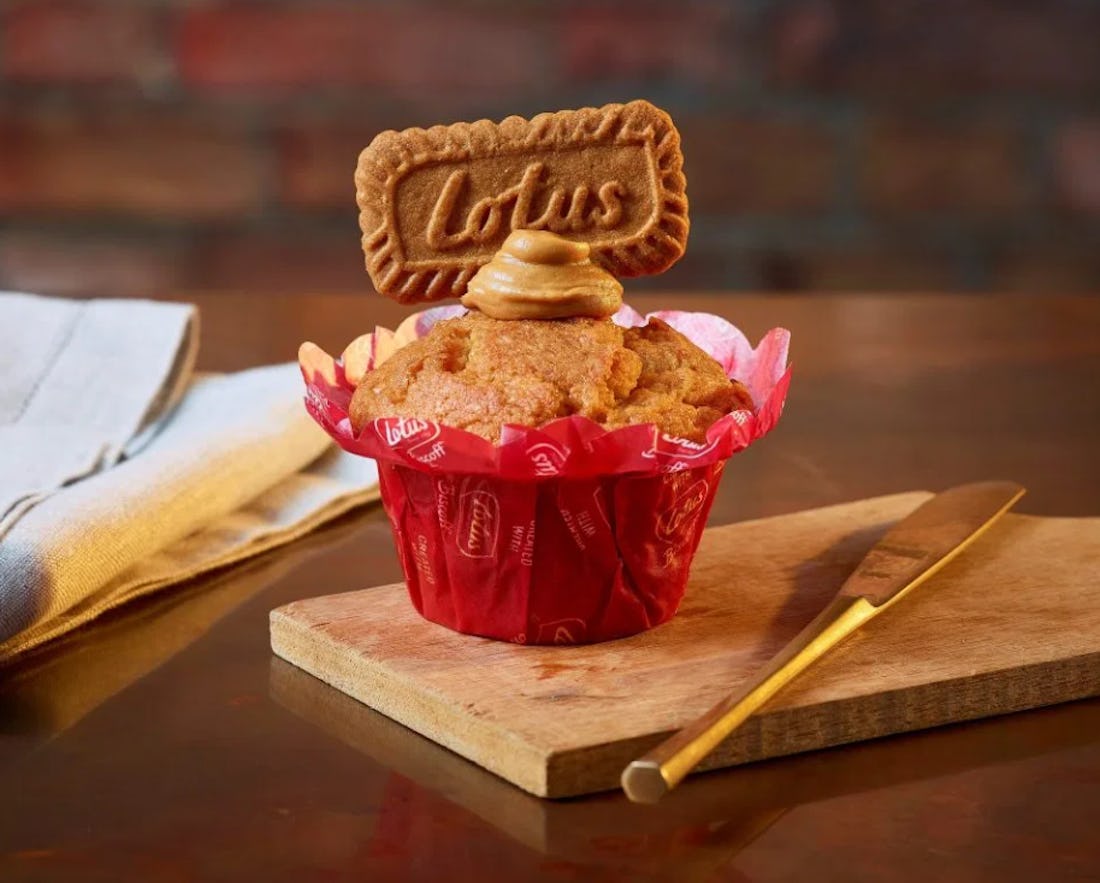 Costa's New Autumn Menu Features A Lotus Biscoff Muffin & I Am Living ...