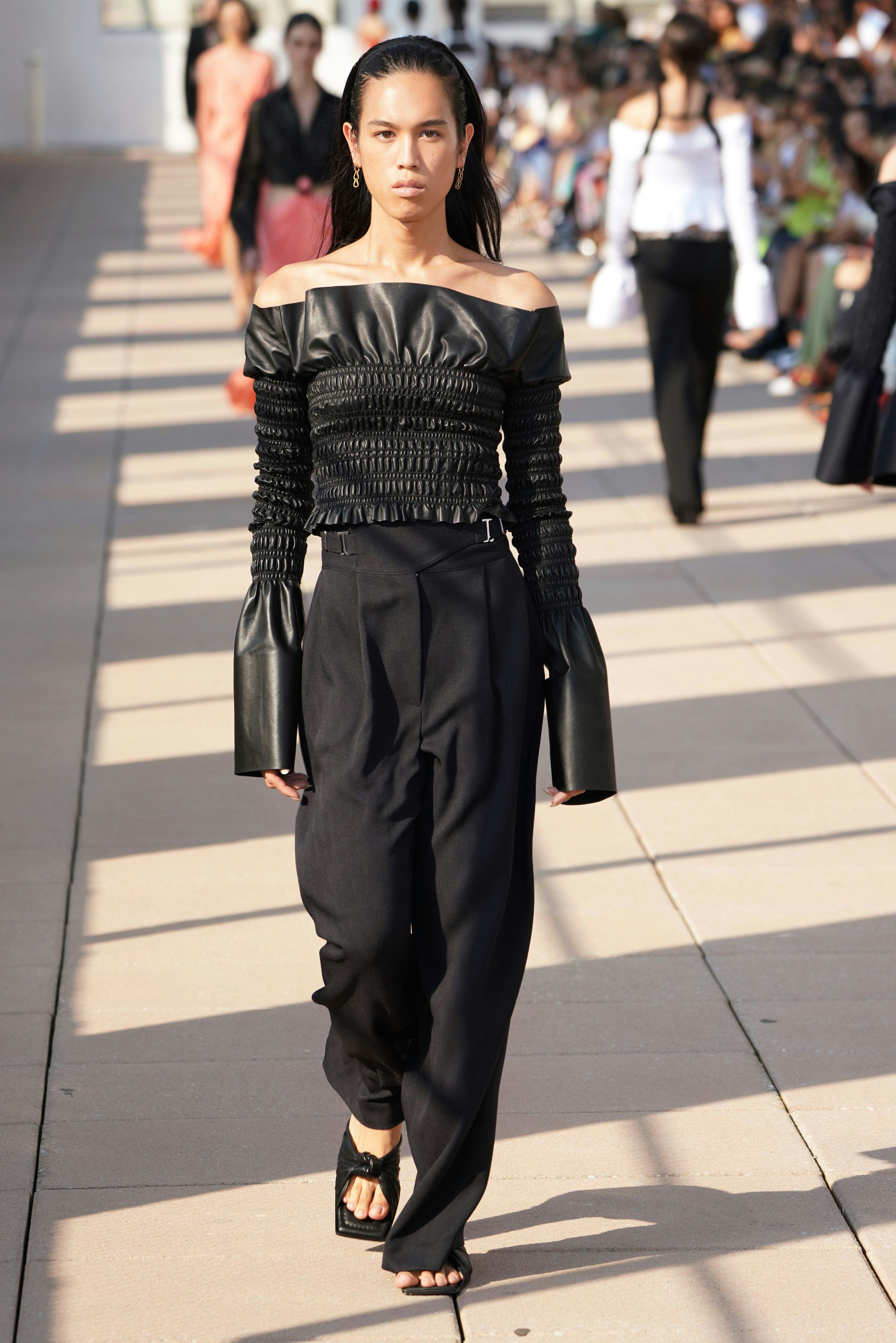 What Does A Runway Stylist Do? Here's Why They're Fashion Week's Secret ...