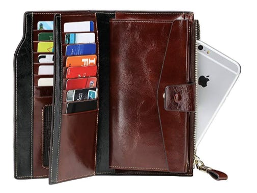 The 6 Best Wallets For A Lot Of Credit Cards