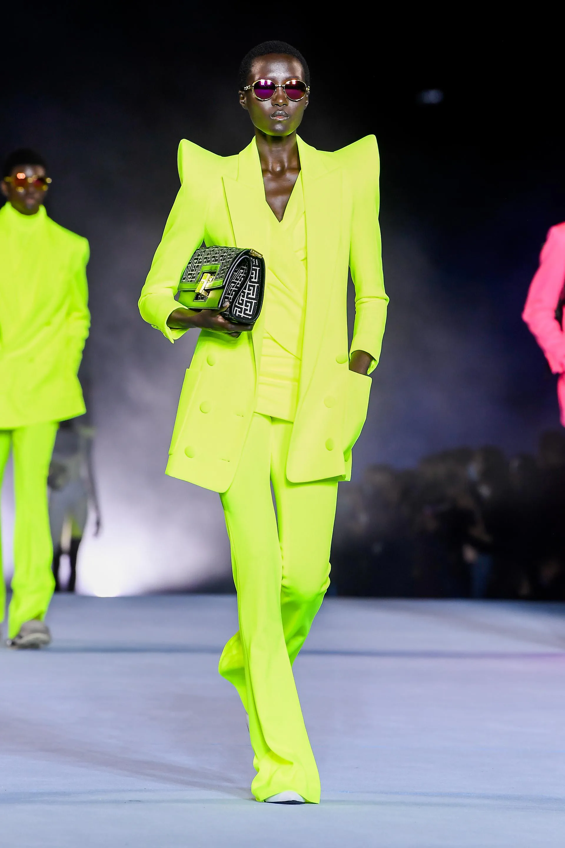 The 2020 Paris Hair Trends To Try This Season, From Elegant Buns To ...