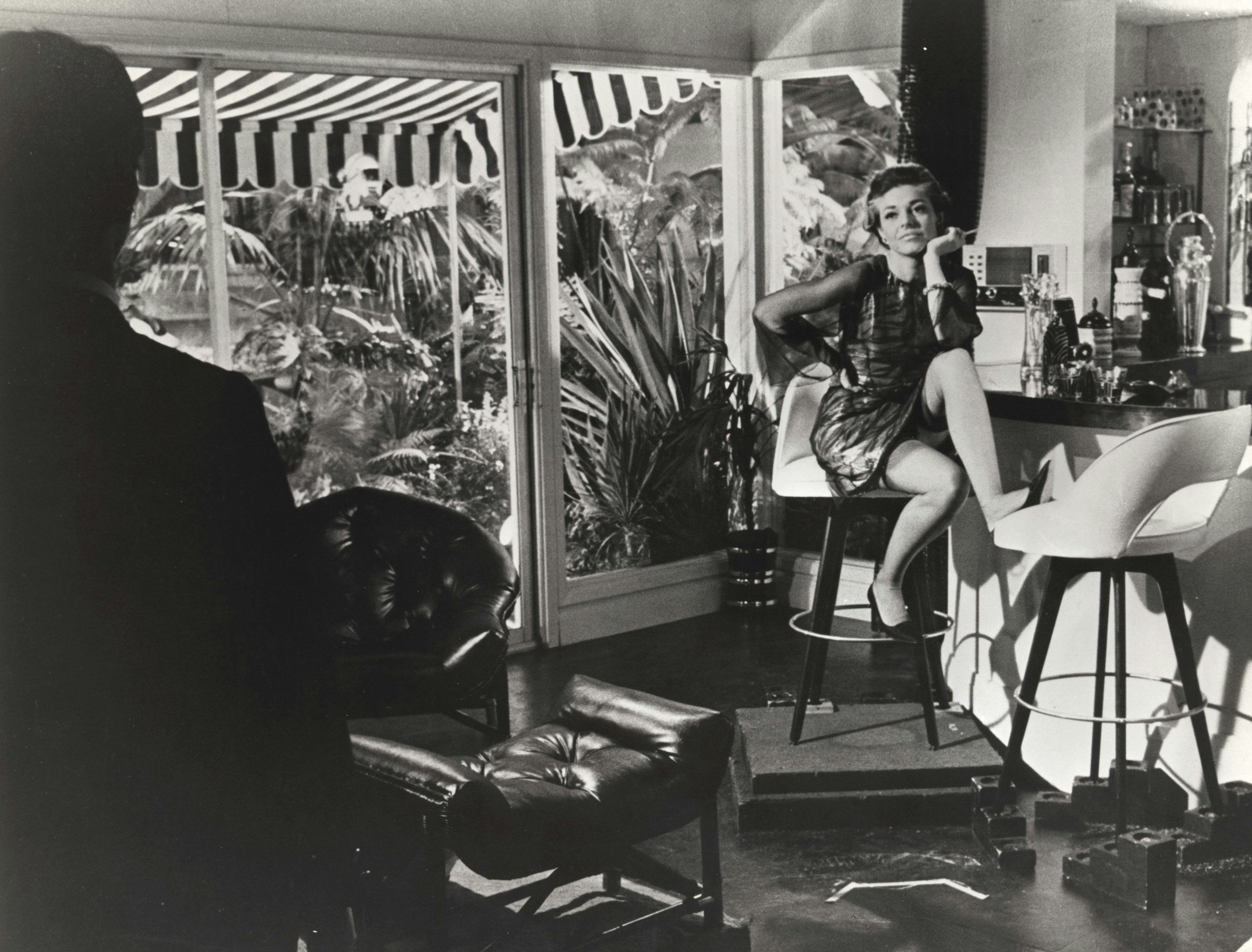 5 Iconic Movie Home Interiors & How To Recreate Them, According To ...