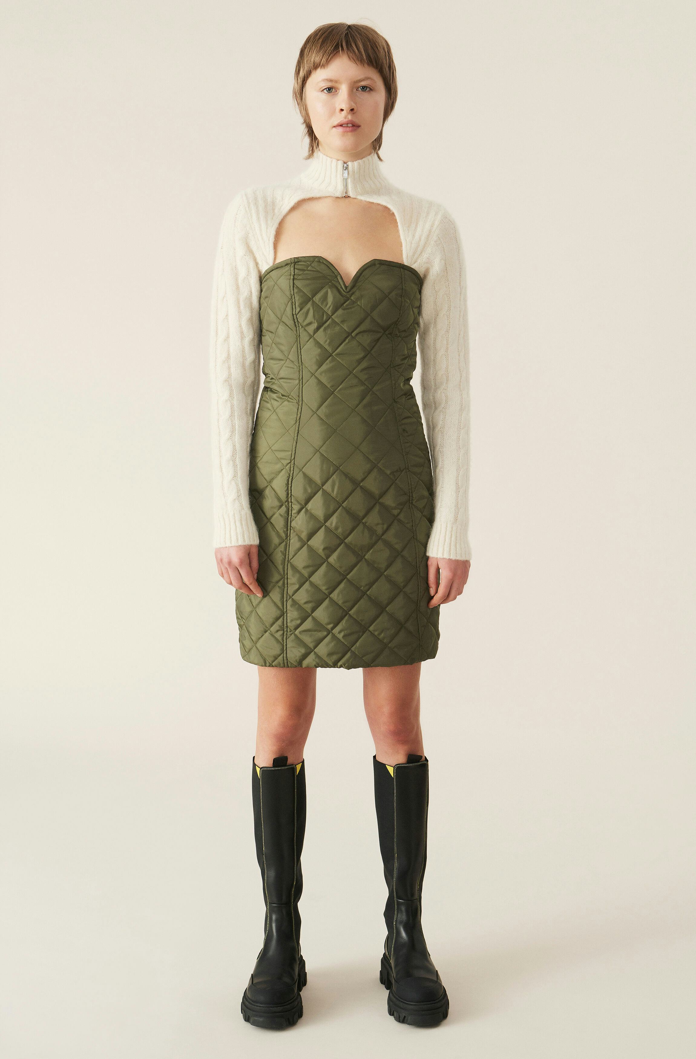 The Quilted Fashion Trend Is Everywhere This Season, This Is How To ...