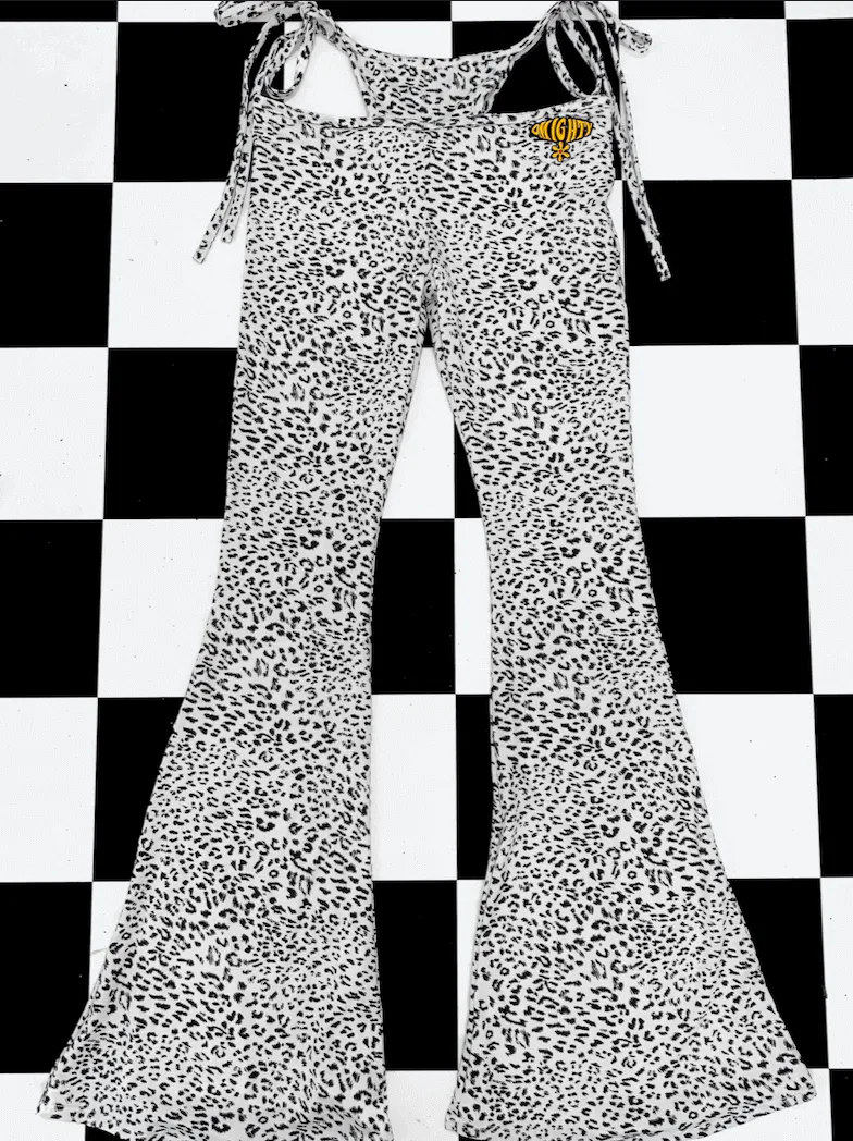 The '90s Whale Tail Trend Is Making A Splash Again In 2020