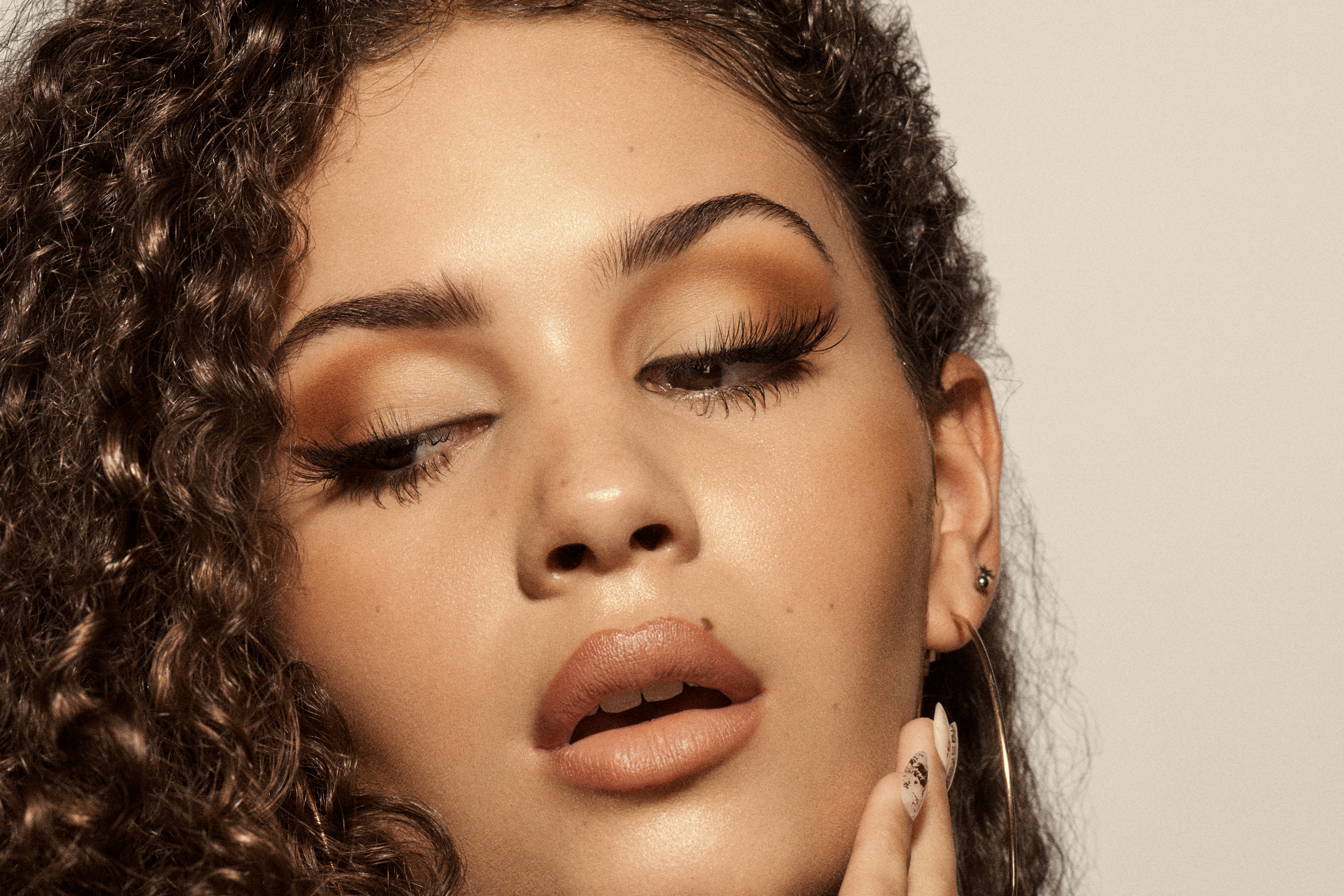What You Need To Know About Jamie Genevieve's Makeup Brand VIEVE
