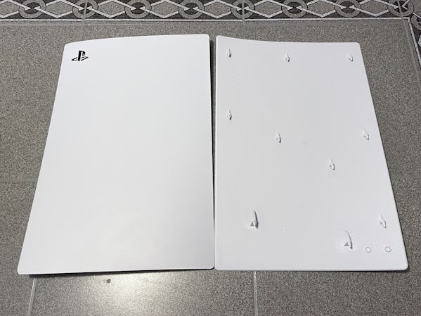 How to paint your PS5 without destroying it
