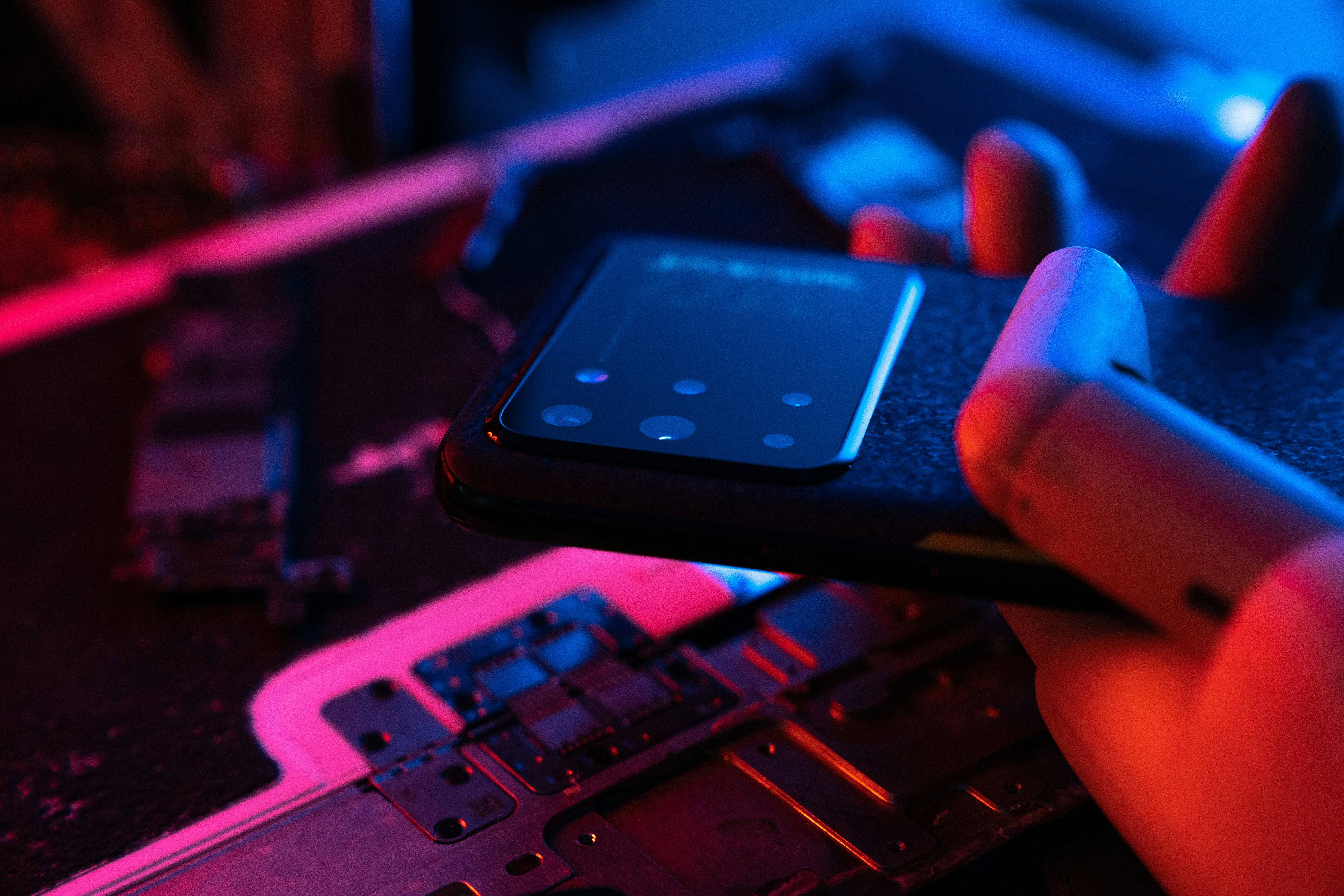 'Cyberpunk 2077' OnePlus 8T is the sickest phone collab of 2020