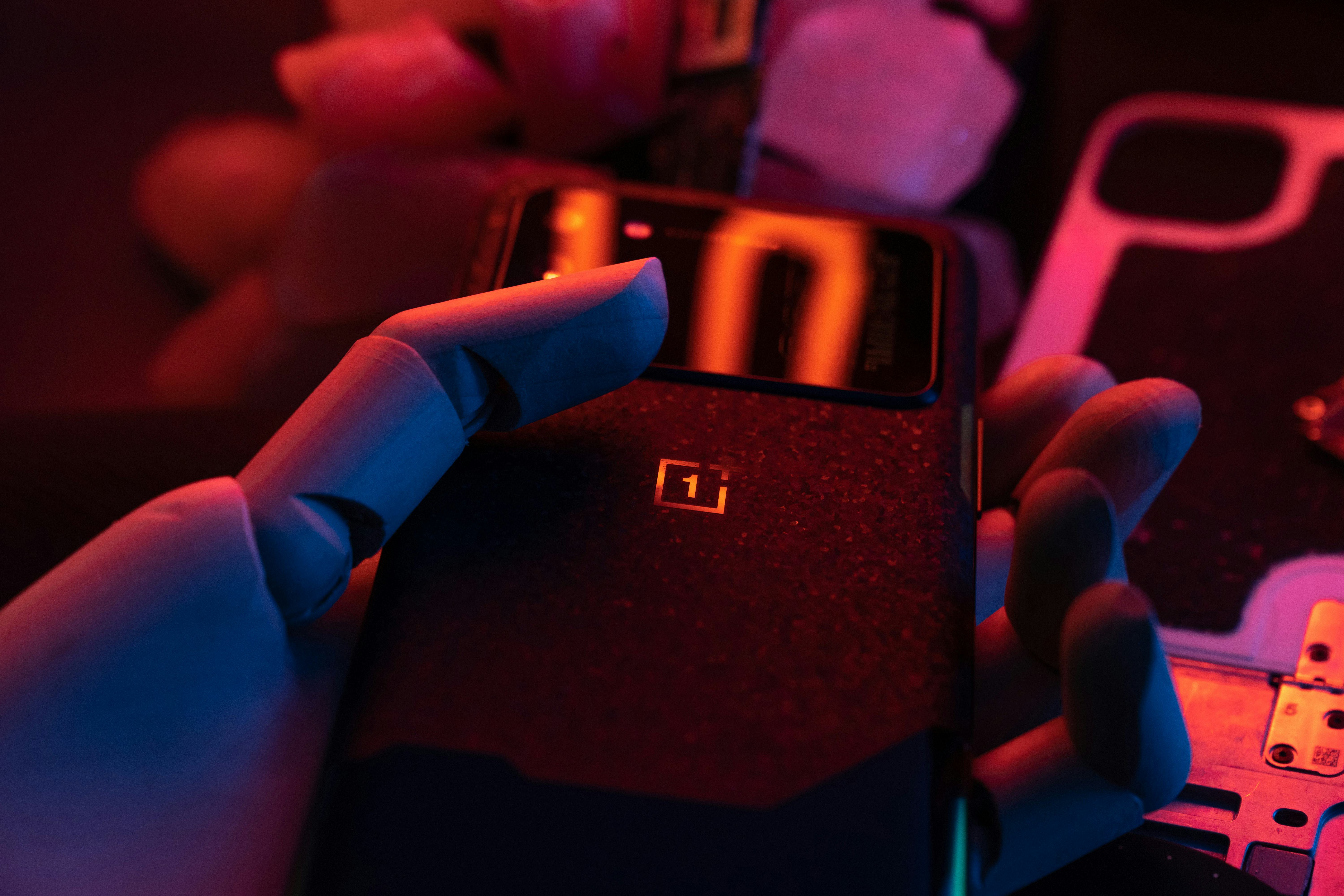 'Cyberpunk 2077' OnePlus 8T is the sickest phone collab of 2020