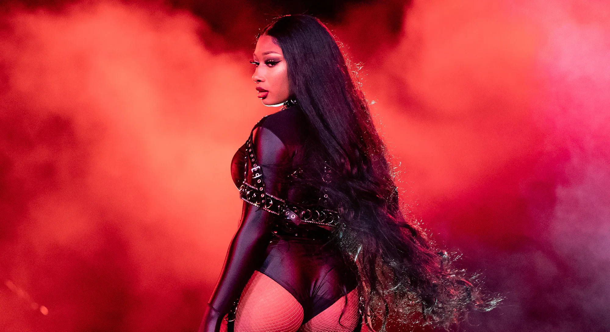 Megan Thee Stallion s 10 Best Wigs From Black Bundles To Pink Ponytails megan-thee-stallion-s-10-best-wigs-from-black-bundles-to-pink-ponytails
