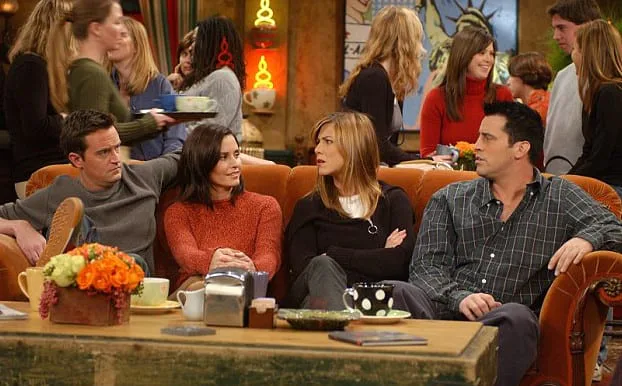 7 Monica & Rachel 'Friends' Poses To Recreate With Your Best Friend On ...