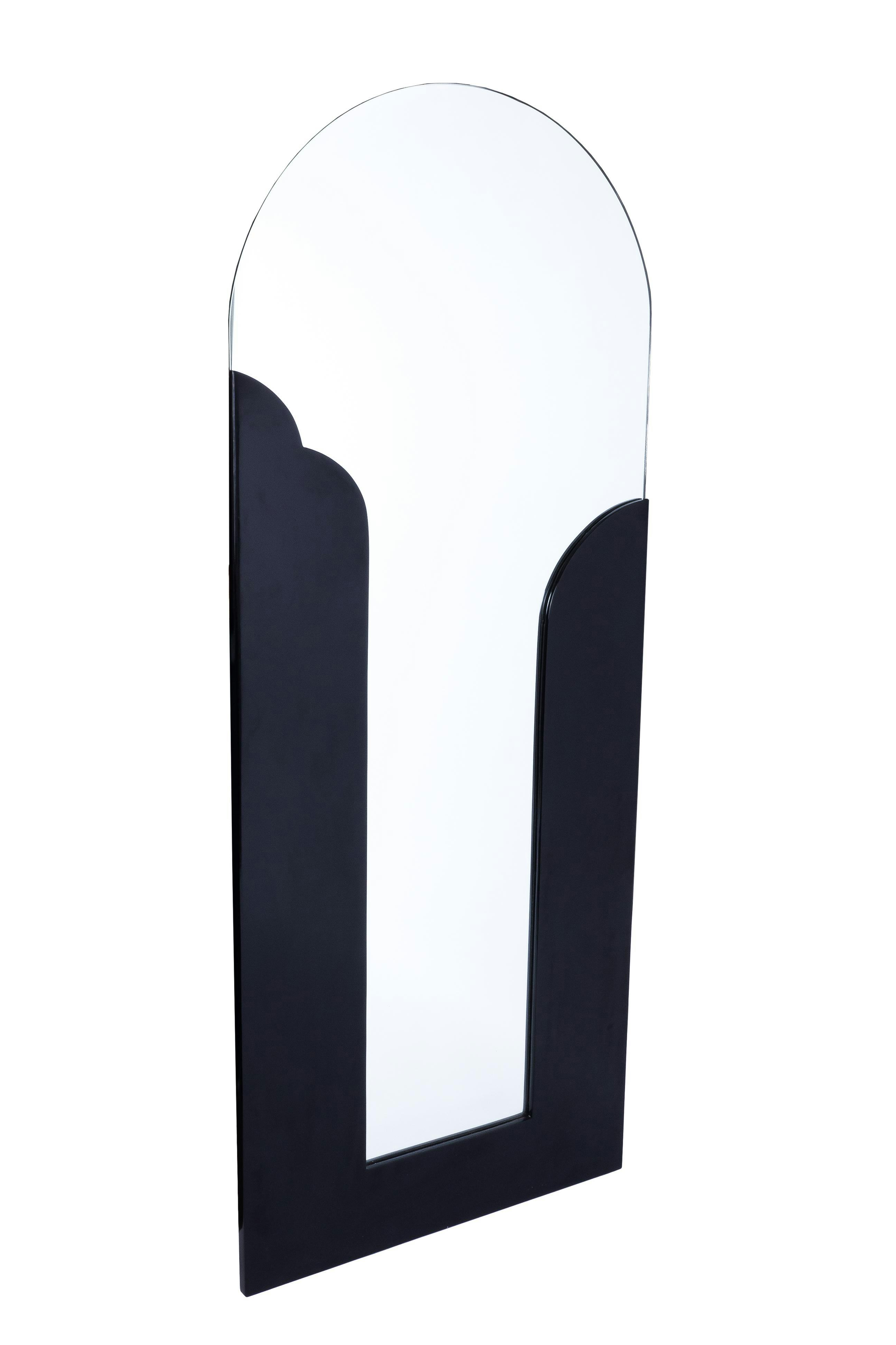 The Arched Mirror Trend Will Instantly Soften Your Space, According to ...