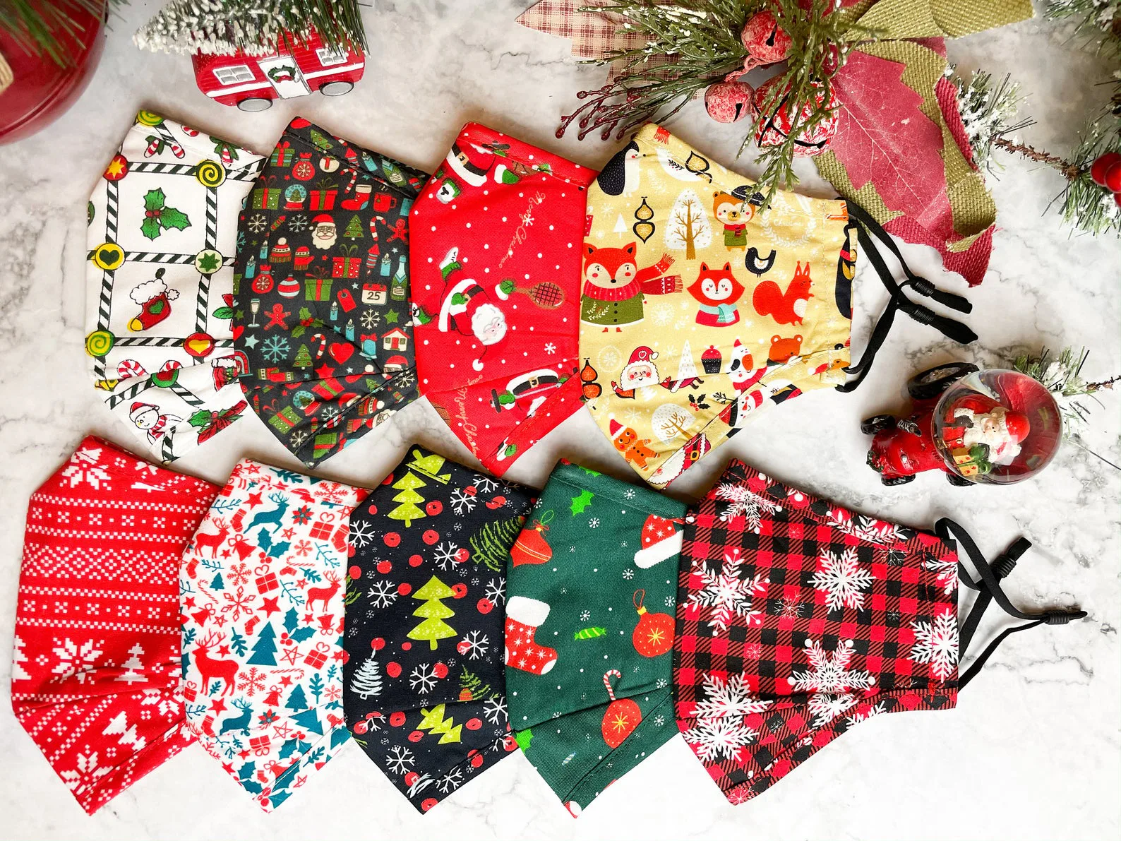 These Christmas Face Masks On Etsy Are Perfect For You & Everyone On ...