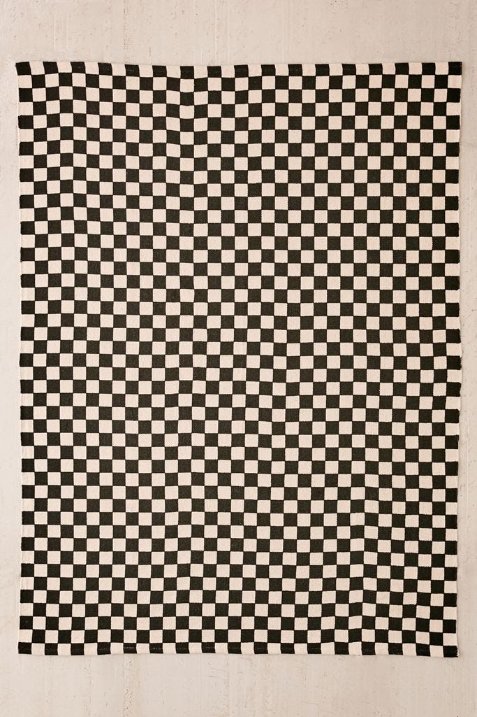 Mandy Moore's Checkerboard Print Rug Is Proof This Trend Is Still Going ...