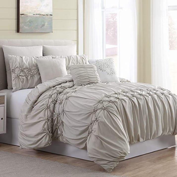 The 8 Best Luxury Comforter Sets
