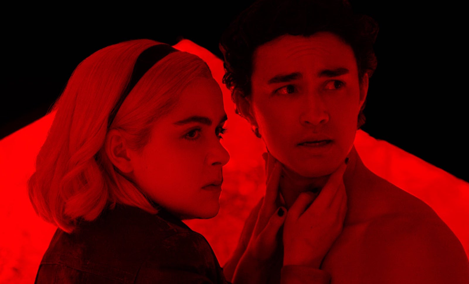 Nick & Sabrina's Final Scene In 'Chilling Adventures Of Sabrina' Is So ...