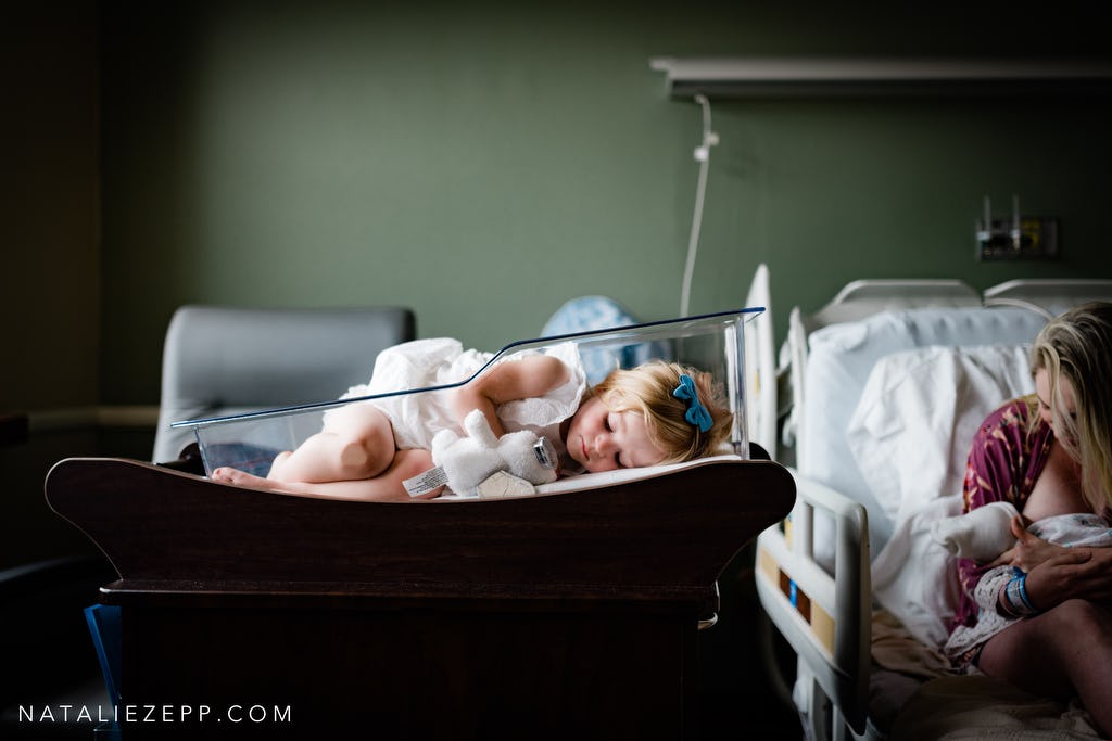 27 Award-Winning Birth Photos That Capture The Magic & Emotions Of ...