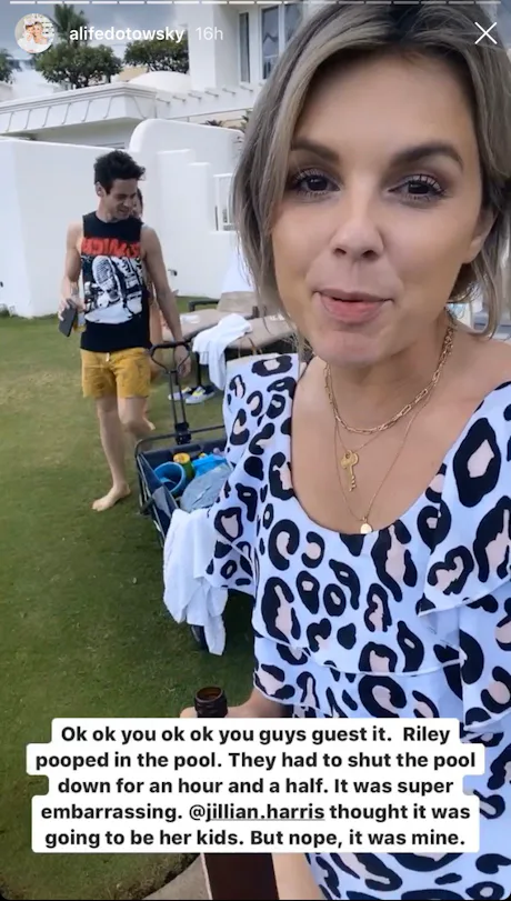 Ali Fedotowsky-Manno's Toddler Pooped In A Resort Pool & She's "Mortified"