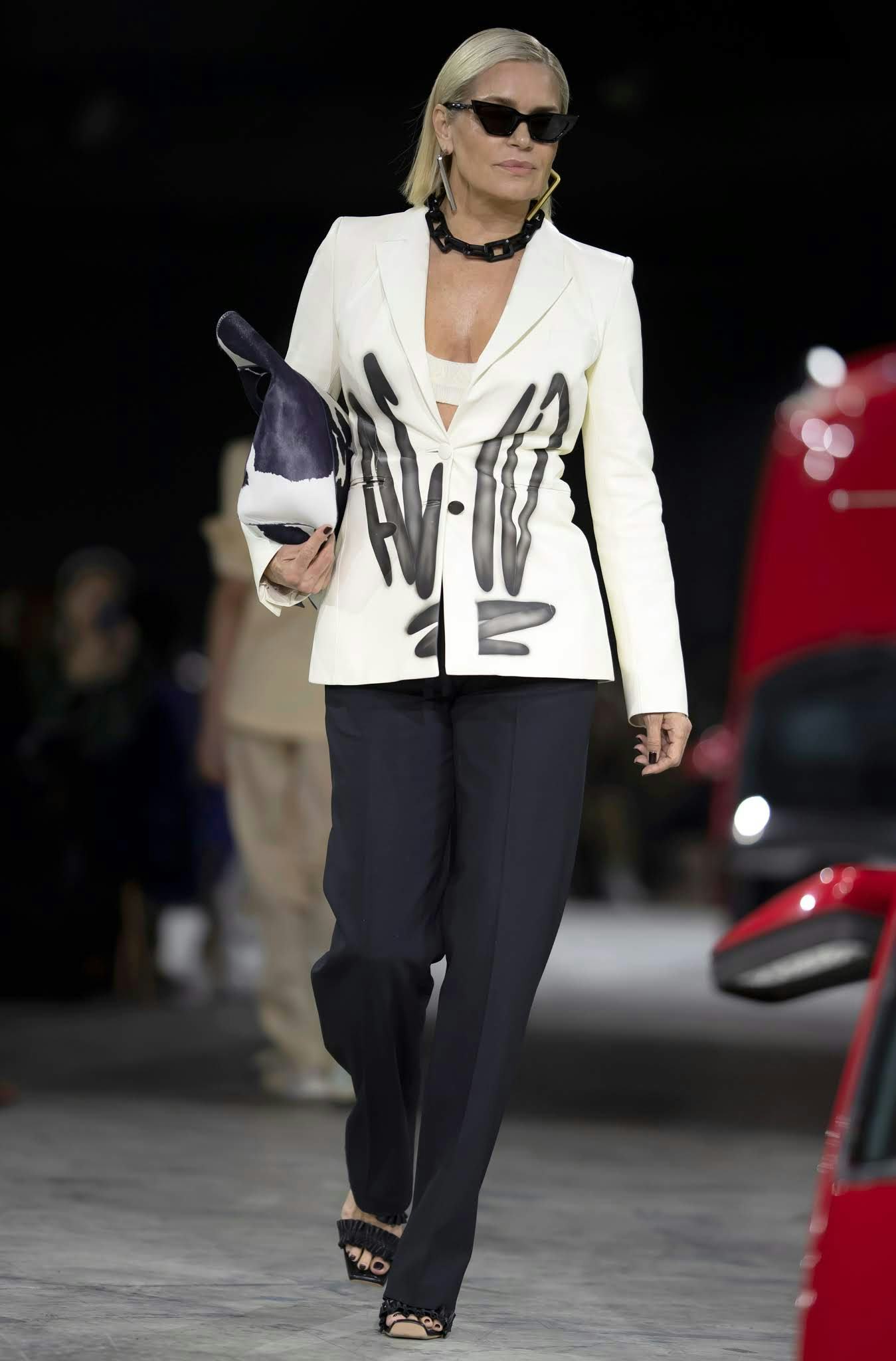 Yolanda Hadid's Style During Fashion Month Rivals That Of Her ...