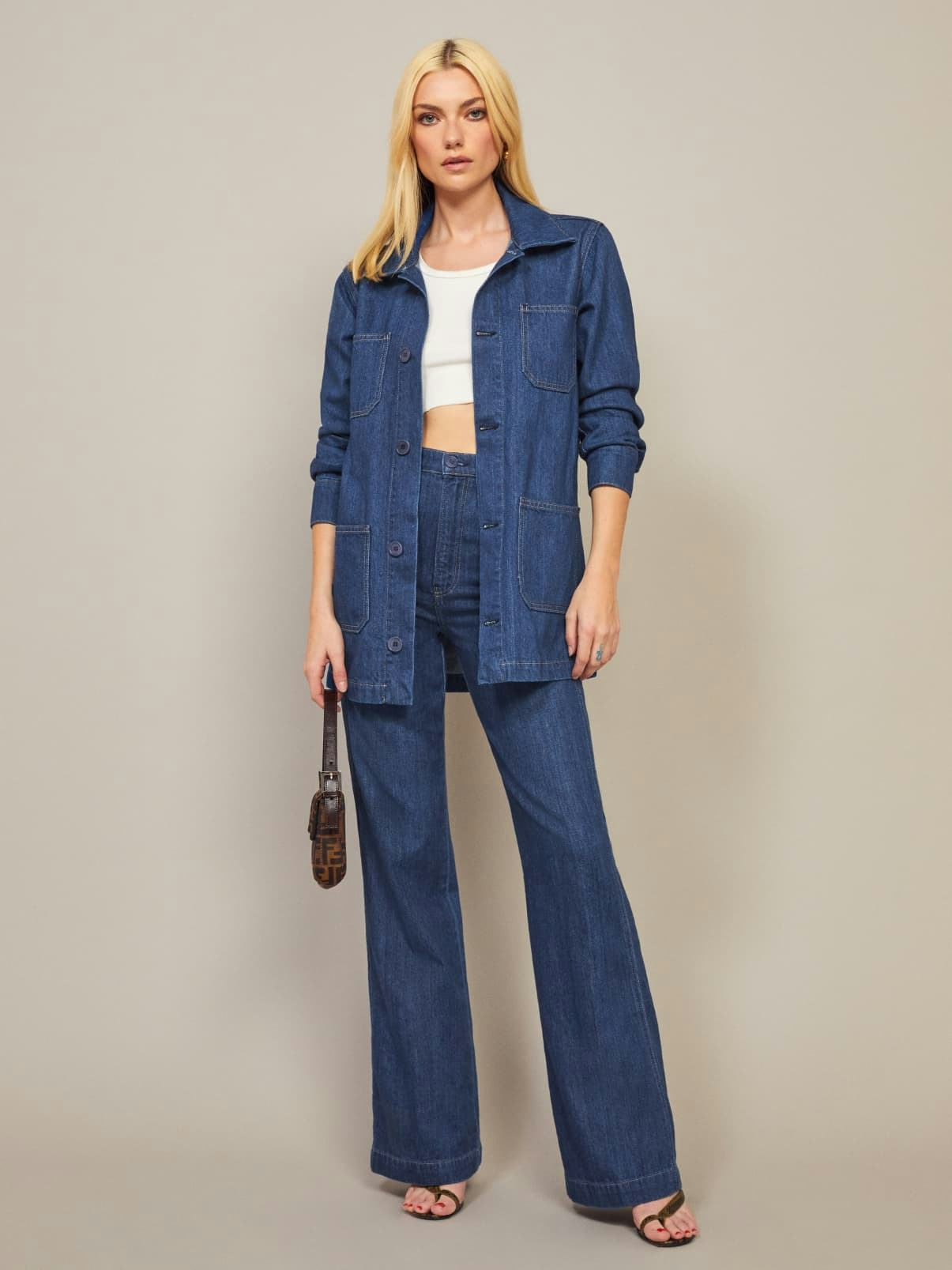 Anna Wintour Wearing Jeans May Seem Surprising — But She Always Wears ...