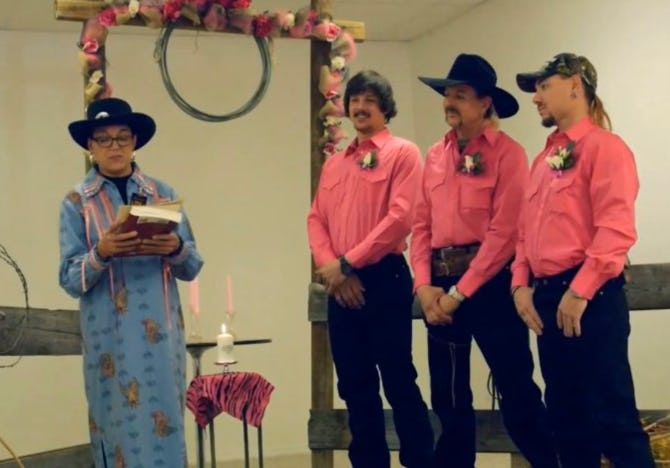 These 15 'Tiger King' Zoom Backgrounds Feature The Whole Cast Of Characters