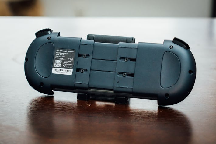 This smartphone game controller changed the way I see my phone